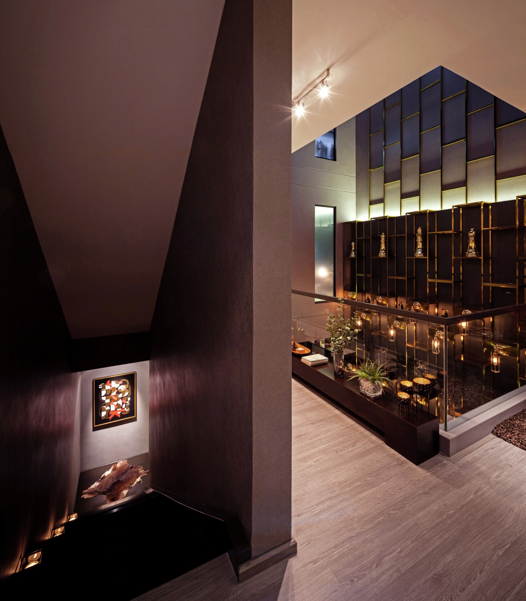 Gallery of Feature House / Apostrophy's - 7