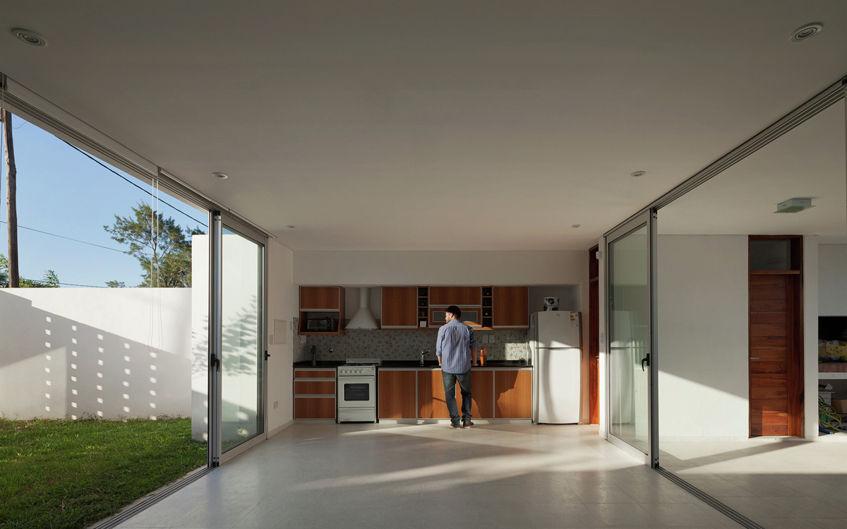 Gallery of Cozzi House / Germán Müller - 3