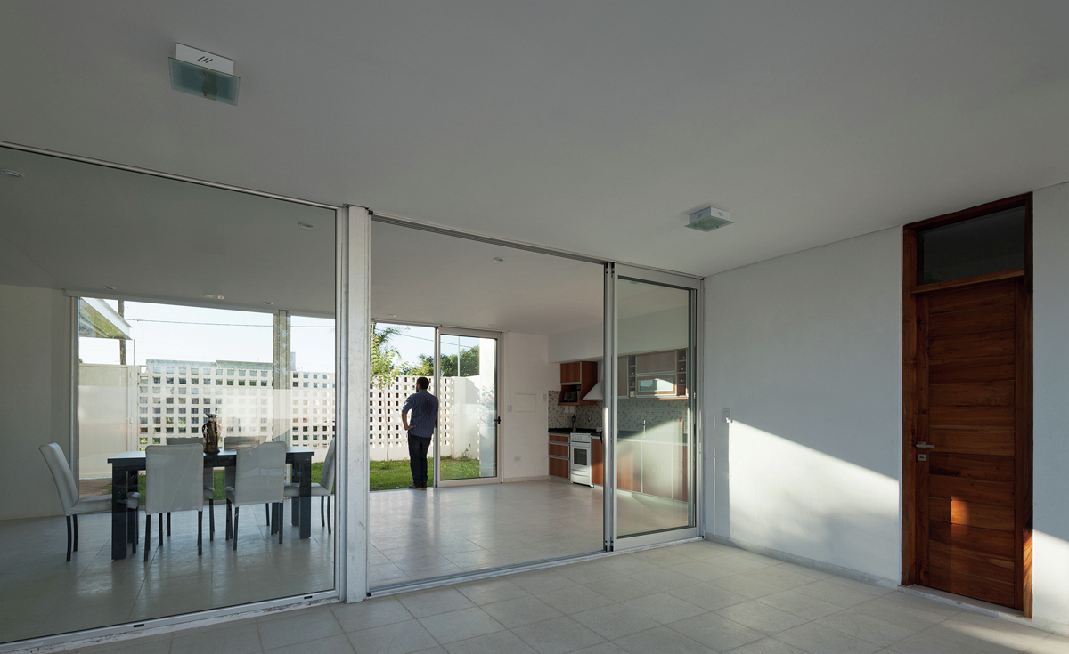 Gallery of Cozzi House / Germán Müller - 5