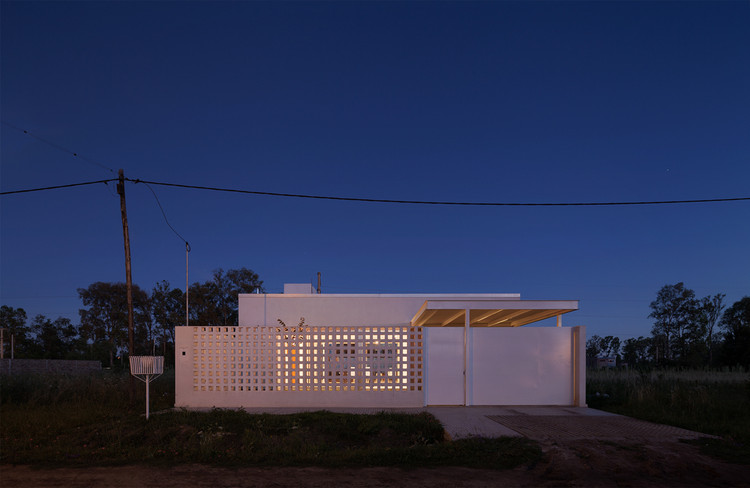 Cozzi House / Germán Müller | ArchDaily