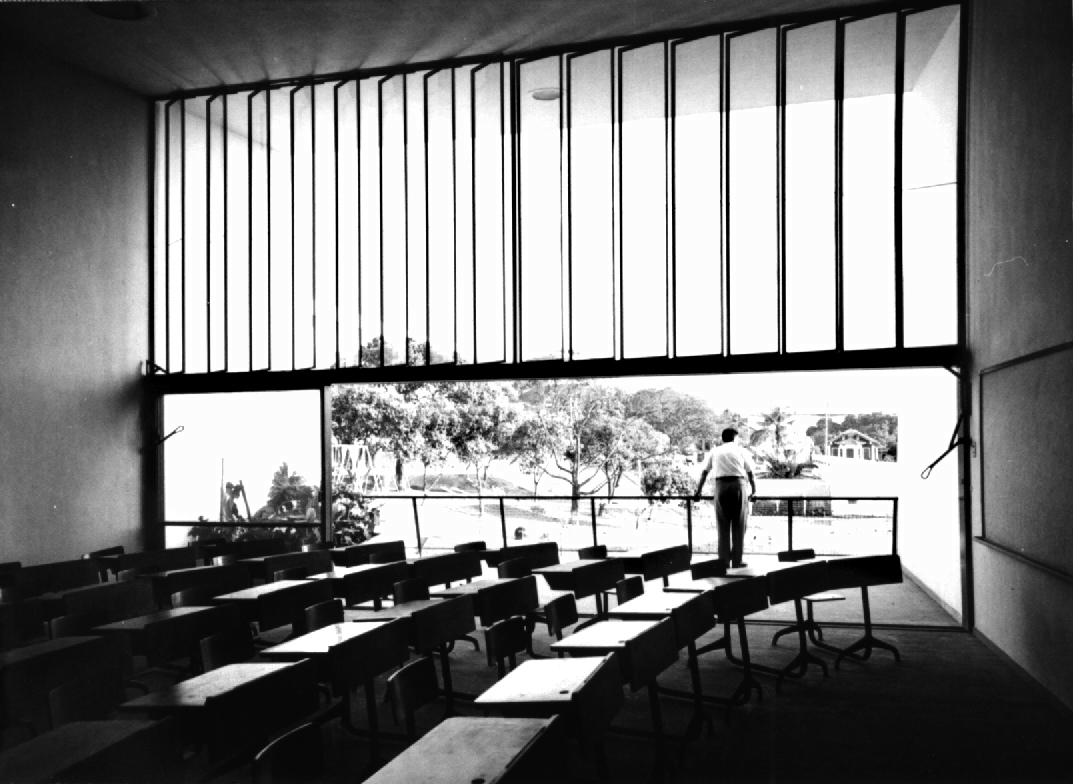 Galeria de Uma Arquitetura para a Cidade. A obra de Affonso Eduardo ...