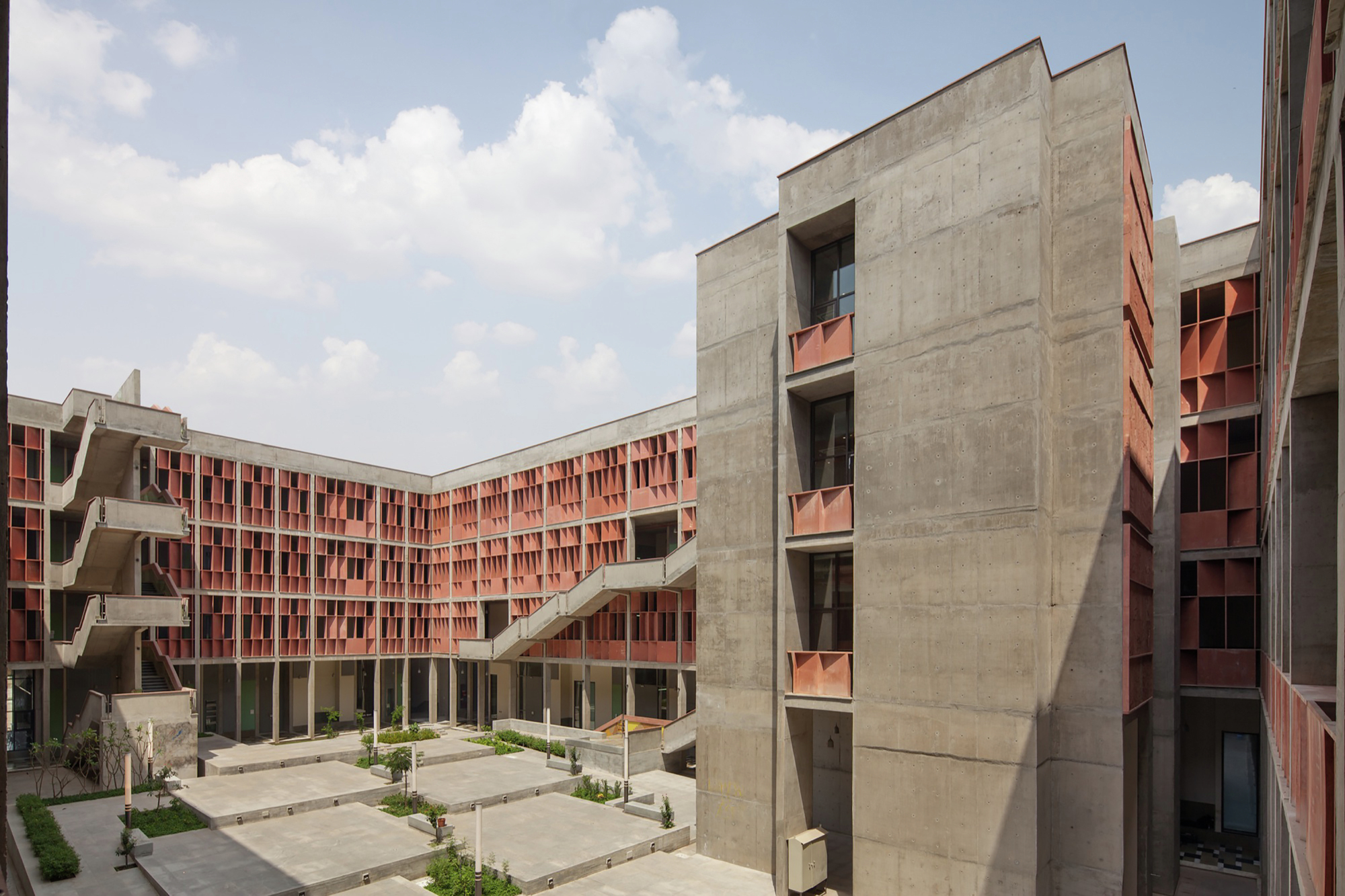 Gallery of Institute of Engineering and Technology – Ahmedabad ...