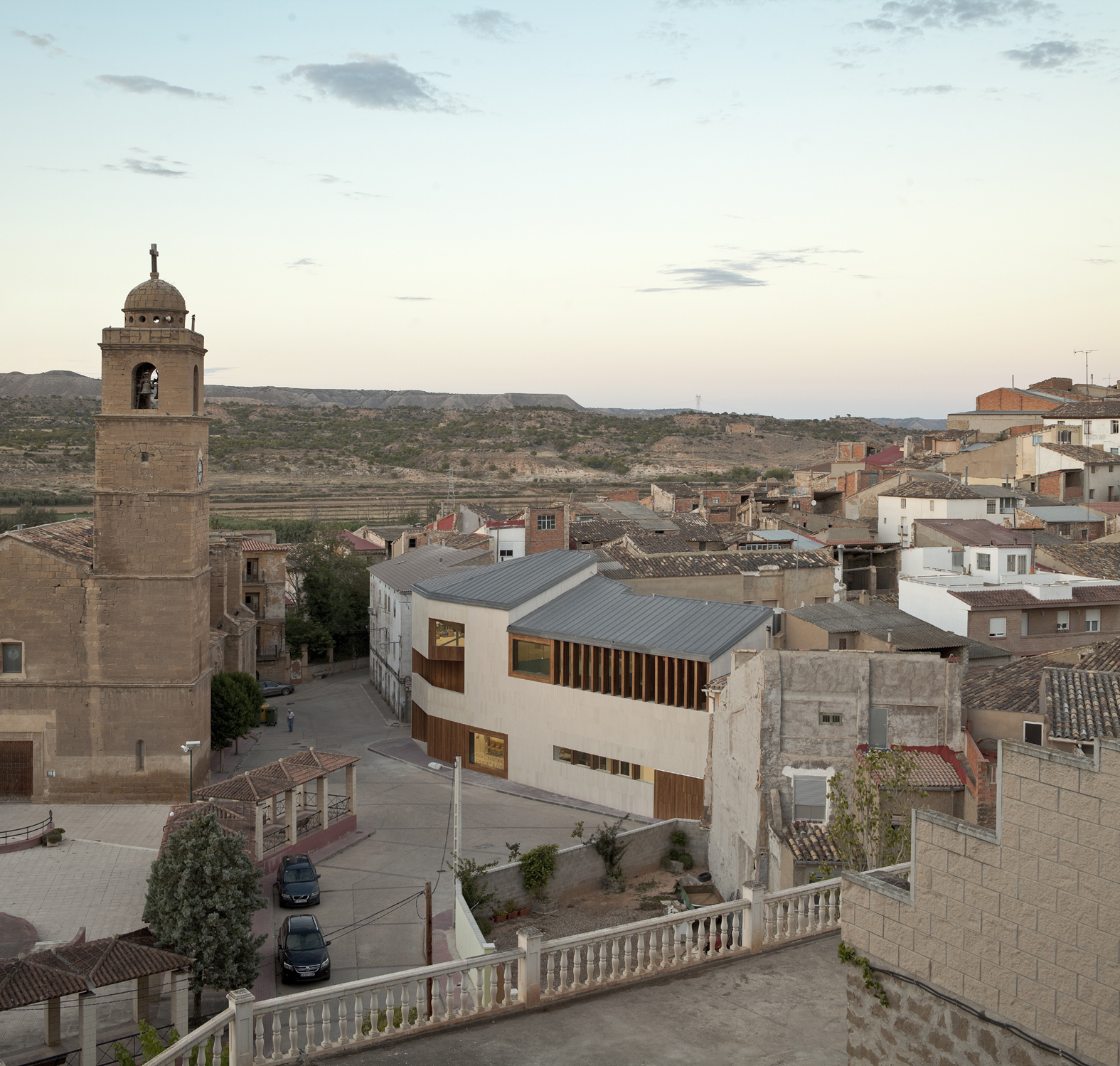 Gallery of Escatrón Town Hall / Magén Arquitectos - 4