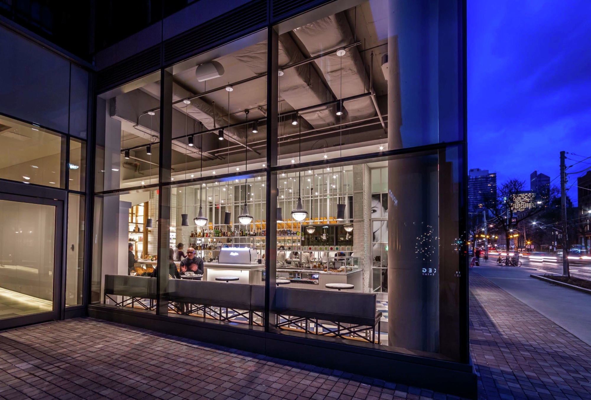 Gallery of Fashion House / CORE Architects - 13