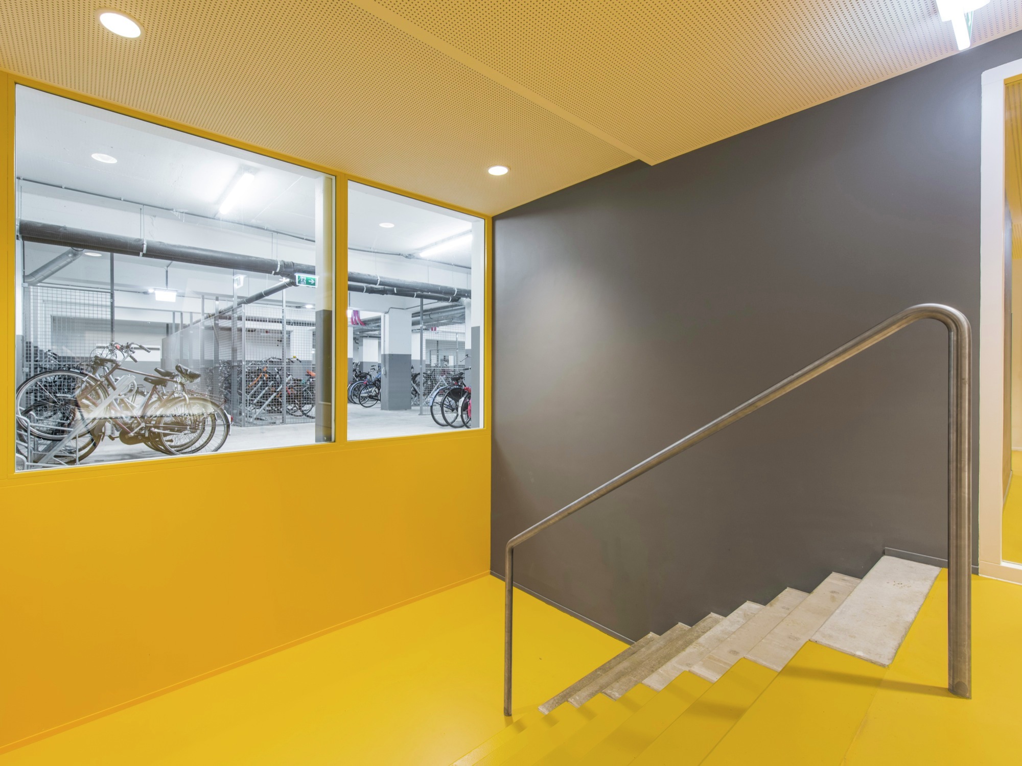 Gallery of Student Housing in Elsevier Office Building / Knevel ...