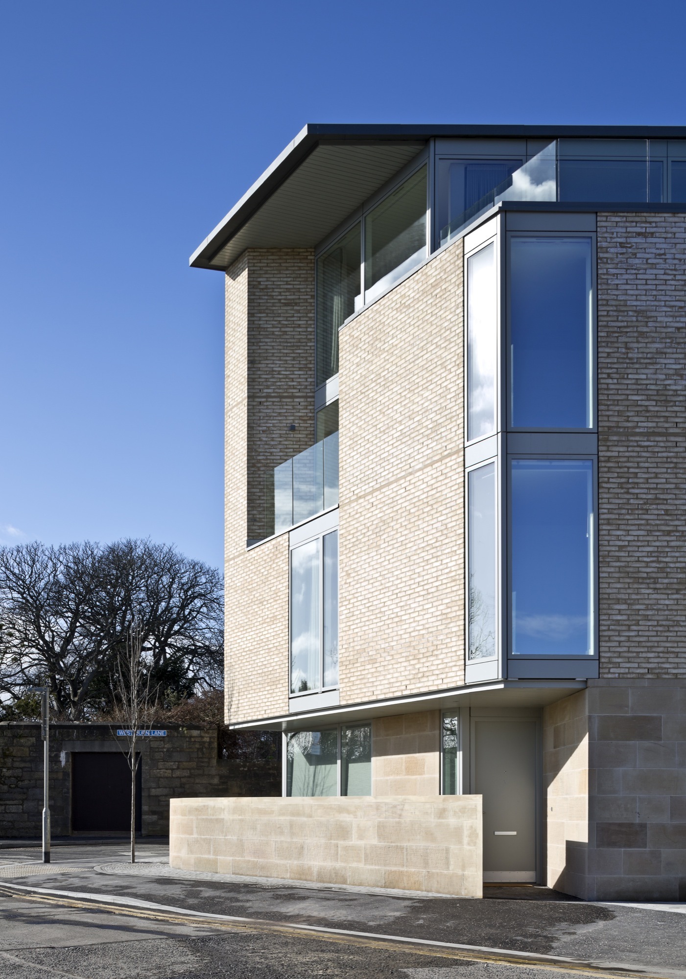 Gallery of West Burn Lane / Sutherland Hussey Harris - 3