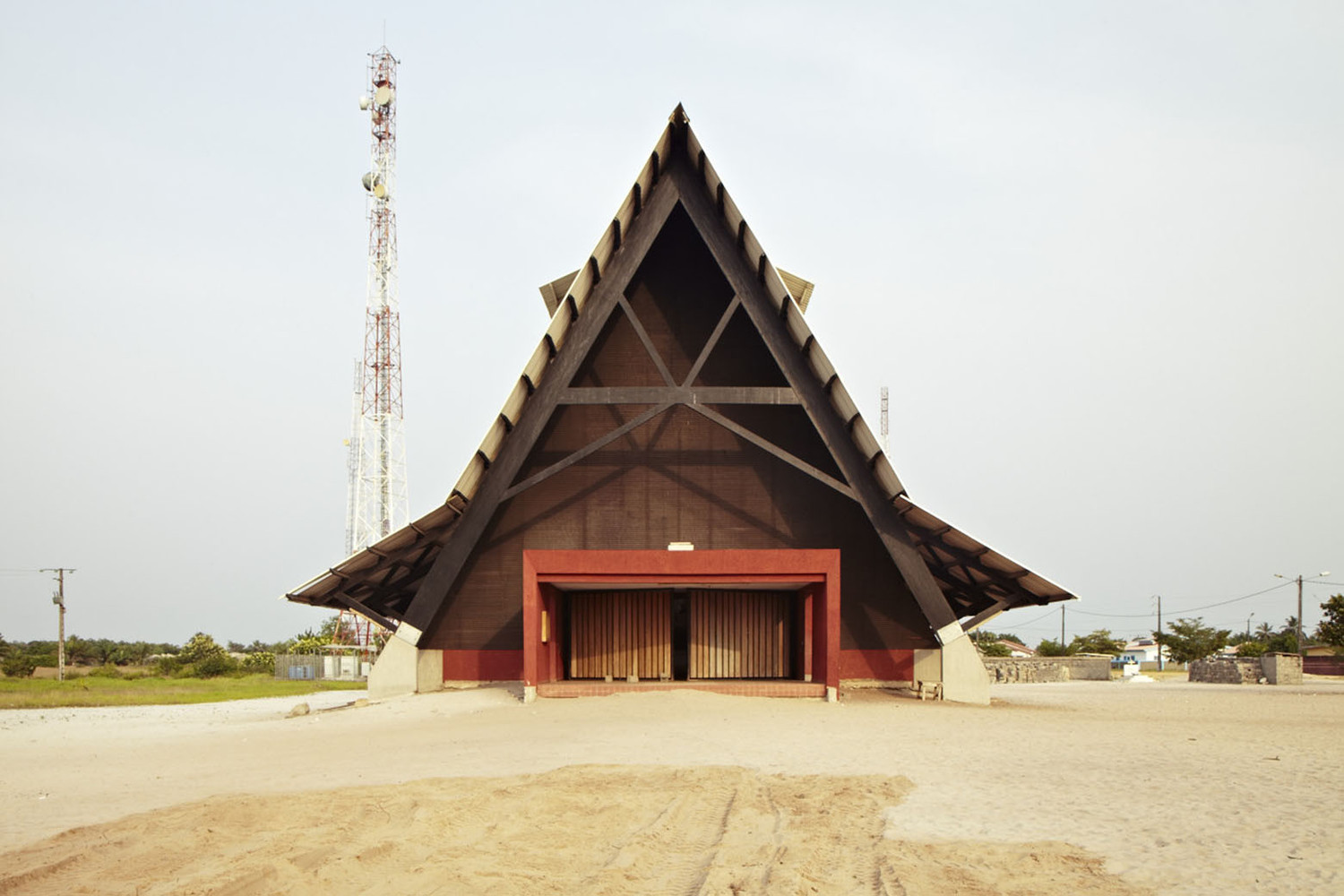 Galeria de Issa Diabaté fala sobre a construção de uma África urbana - 1