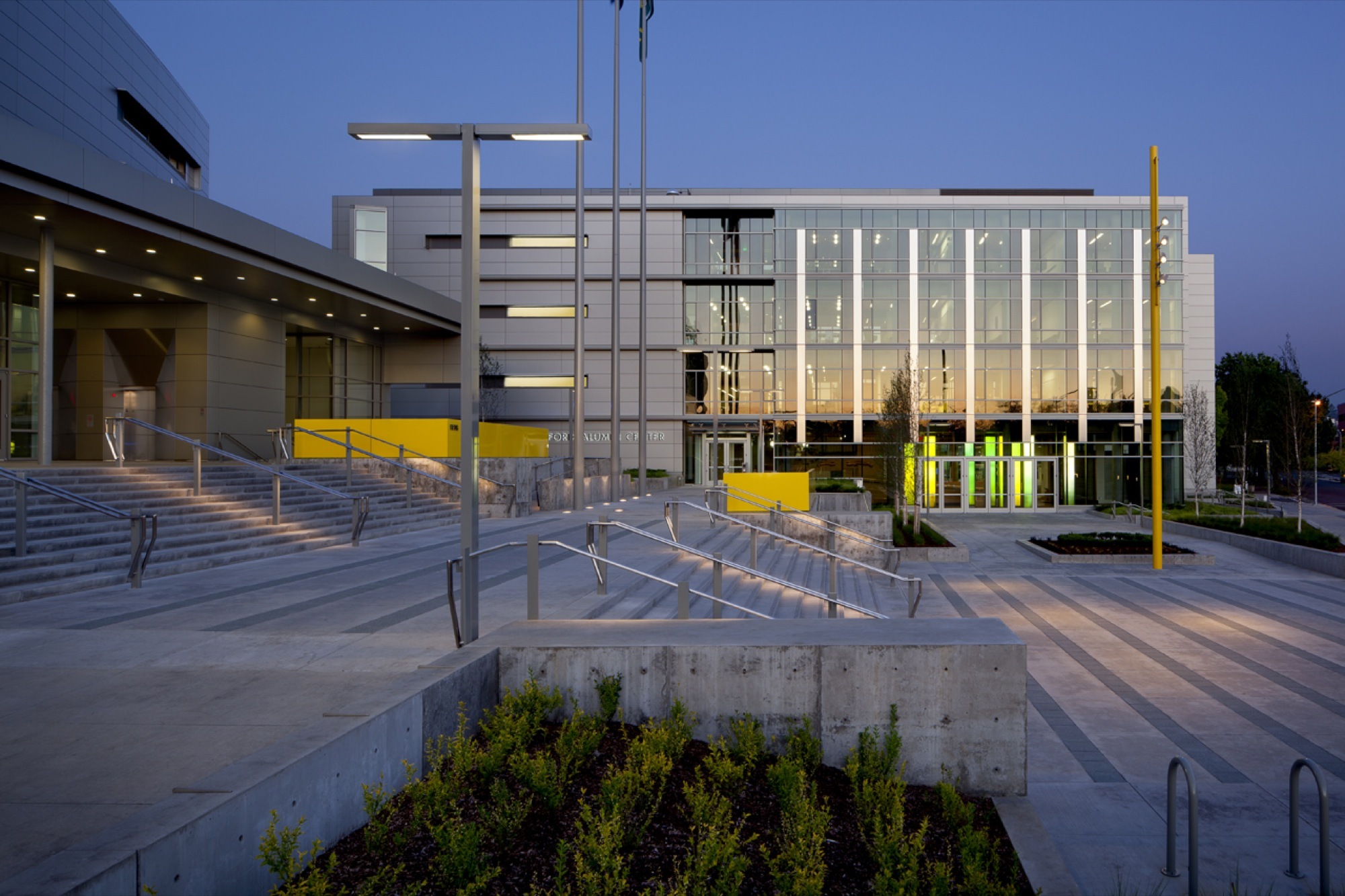 Gallery of Alumni Center / TVA Architects - 7