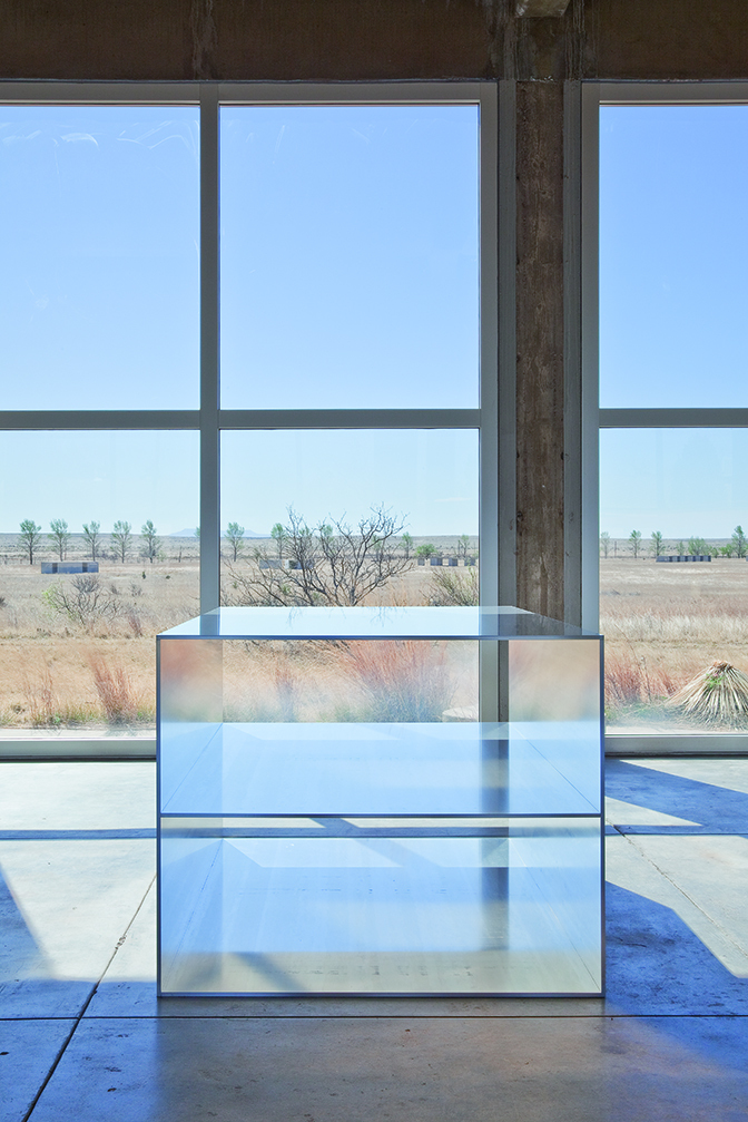Gallery of How Donald Judd's 100 Shimmering Aluminum Boxes Light Up the ...