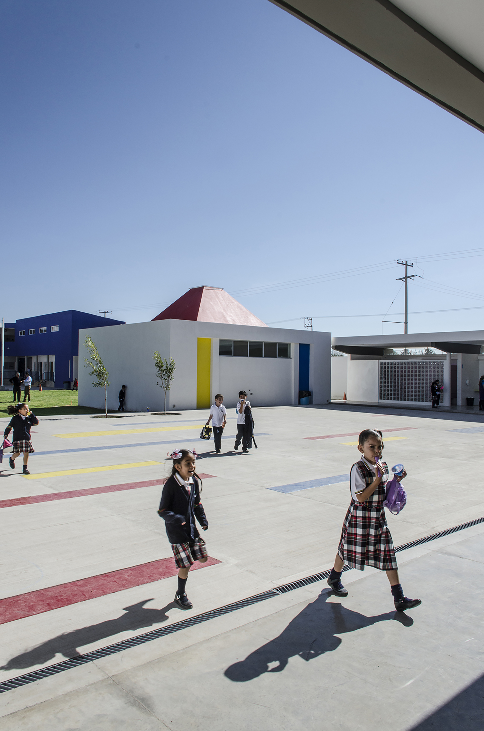 Galería de Colegio Nueva Era Álamo / HFS Arquitectos + MN Arquitectos - 27