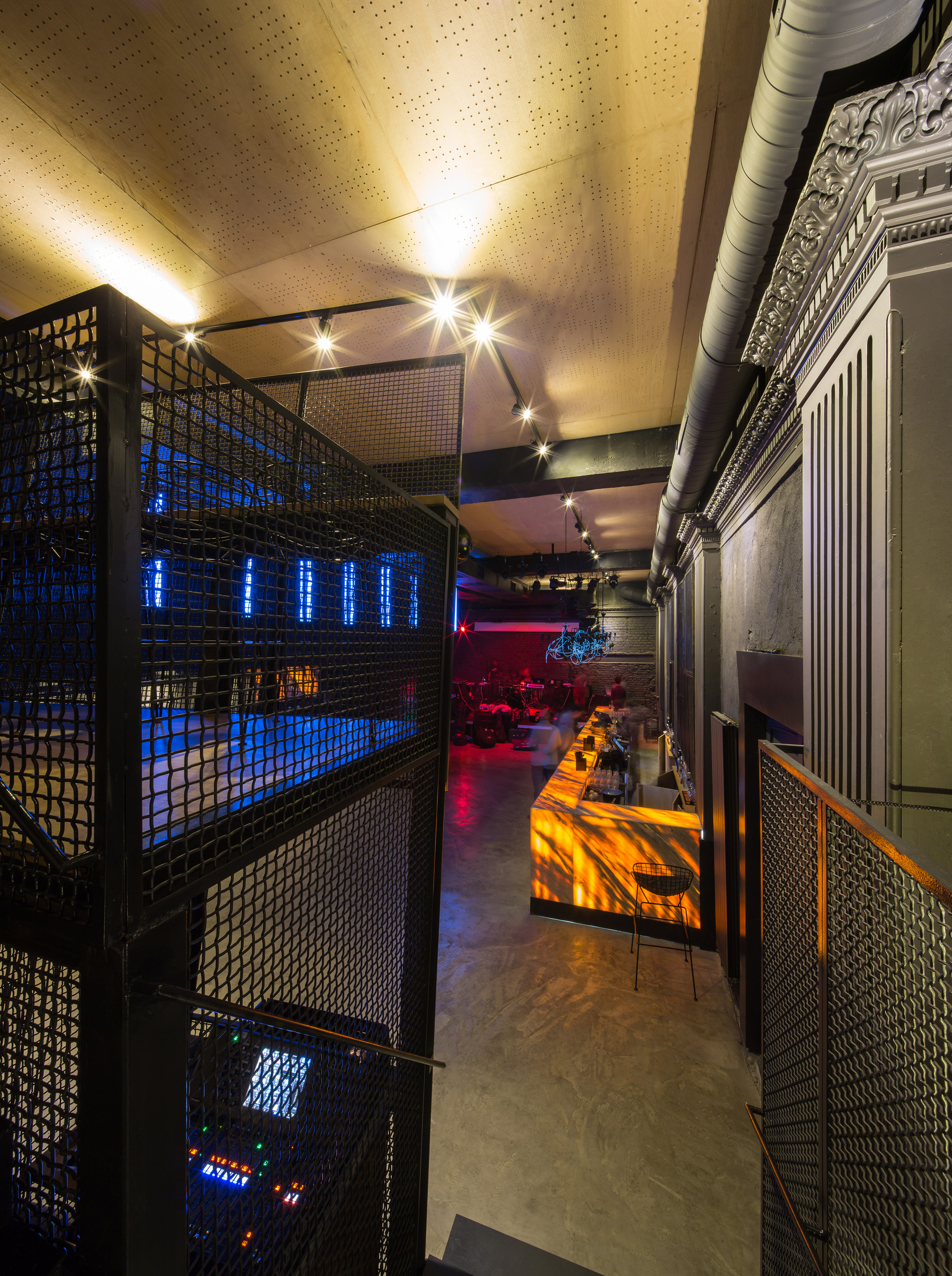 Gallery of Control Club - Berlin Hall / Lama Arhitectura - 8