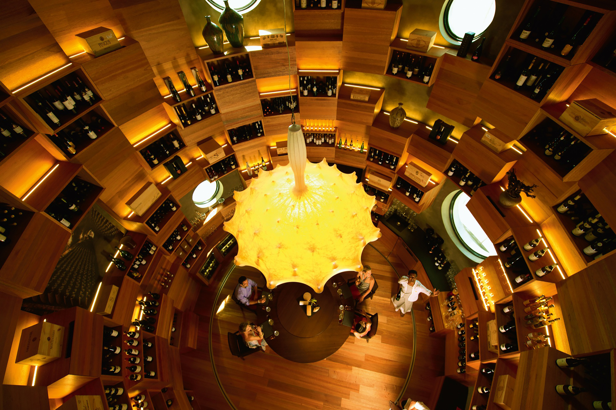 Gallery of Tavaru Restaurant & Bar / ADR - 4