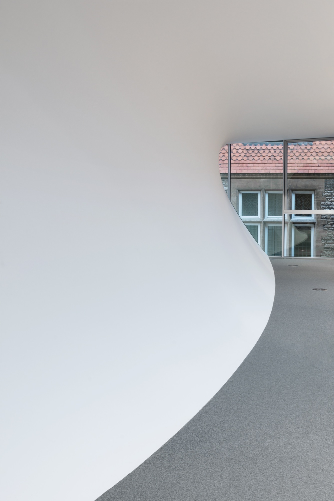 Gallery of The Investcorp Building / Zaha Hadid Architects - 32