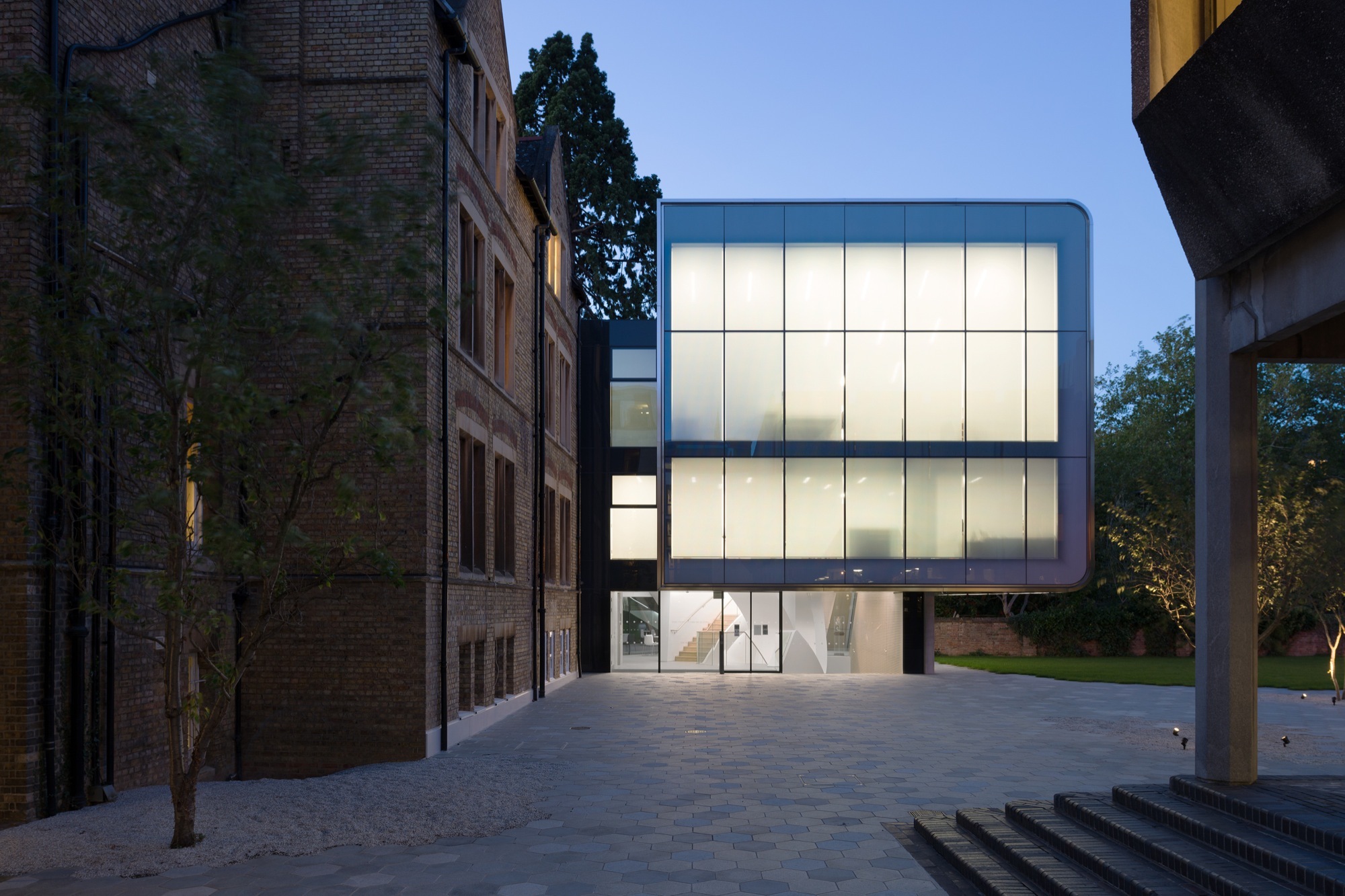 Gallery of The Investcorp Building / Zaha Hadid Architects - 4