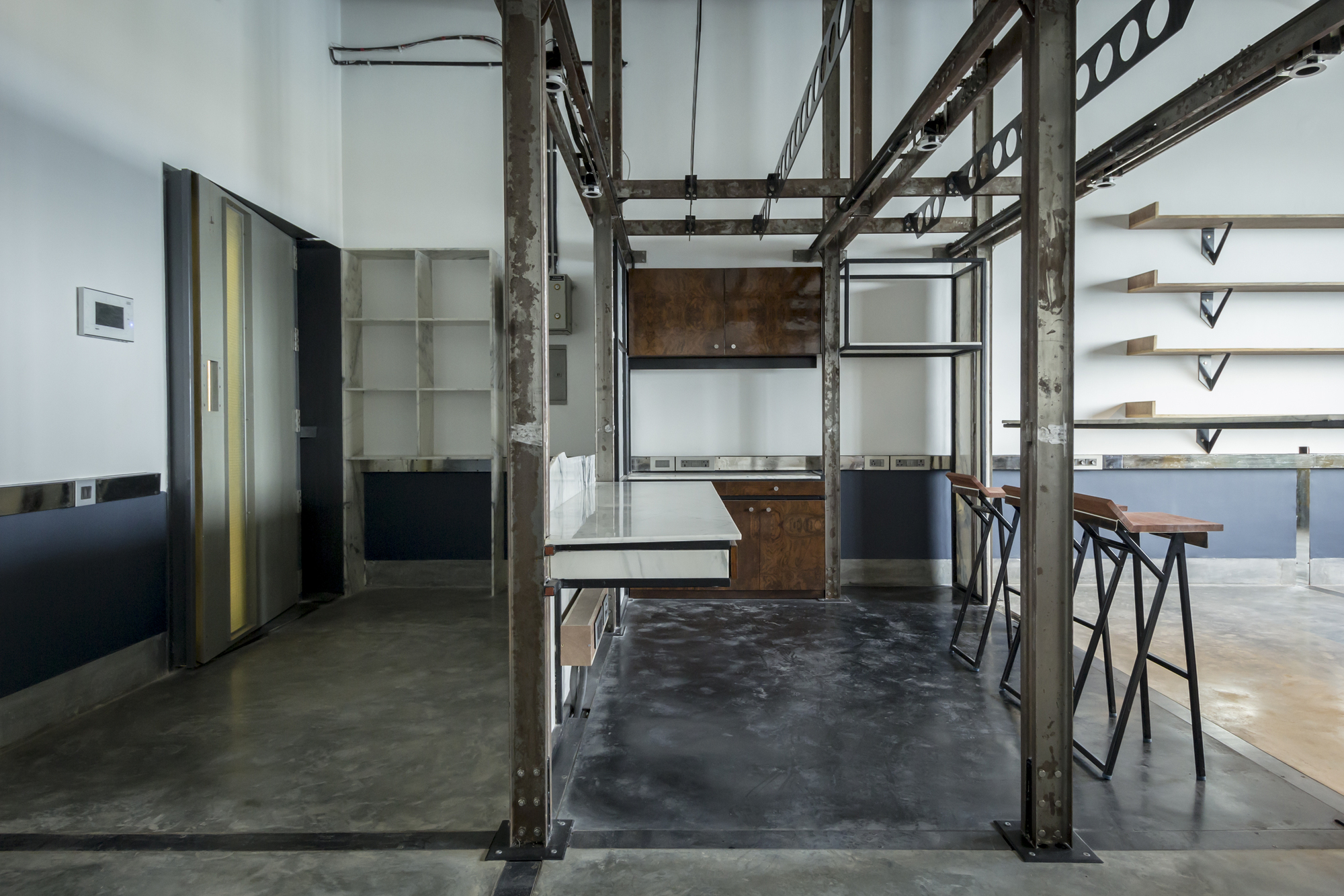 Gallery of Architecture Workspace / Harsh Vardhan Jain Architects - 3