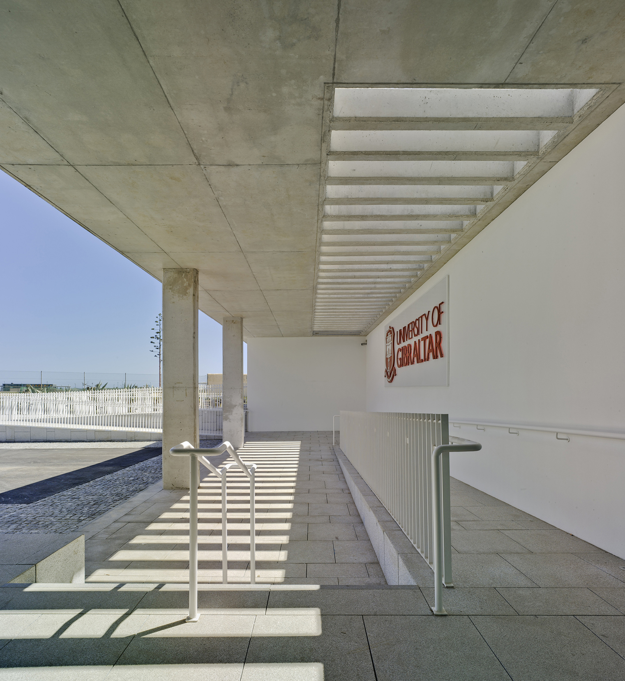 Gallery of Gibraltar University / Ayaltointegral - 12