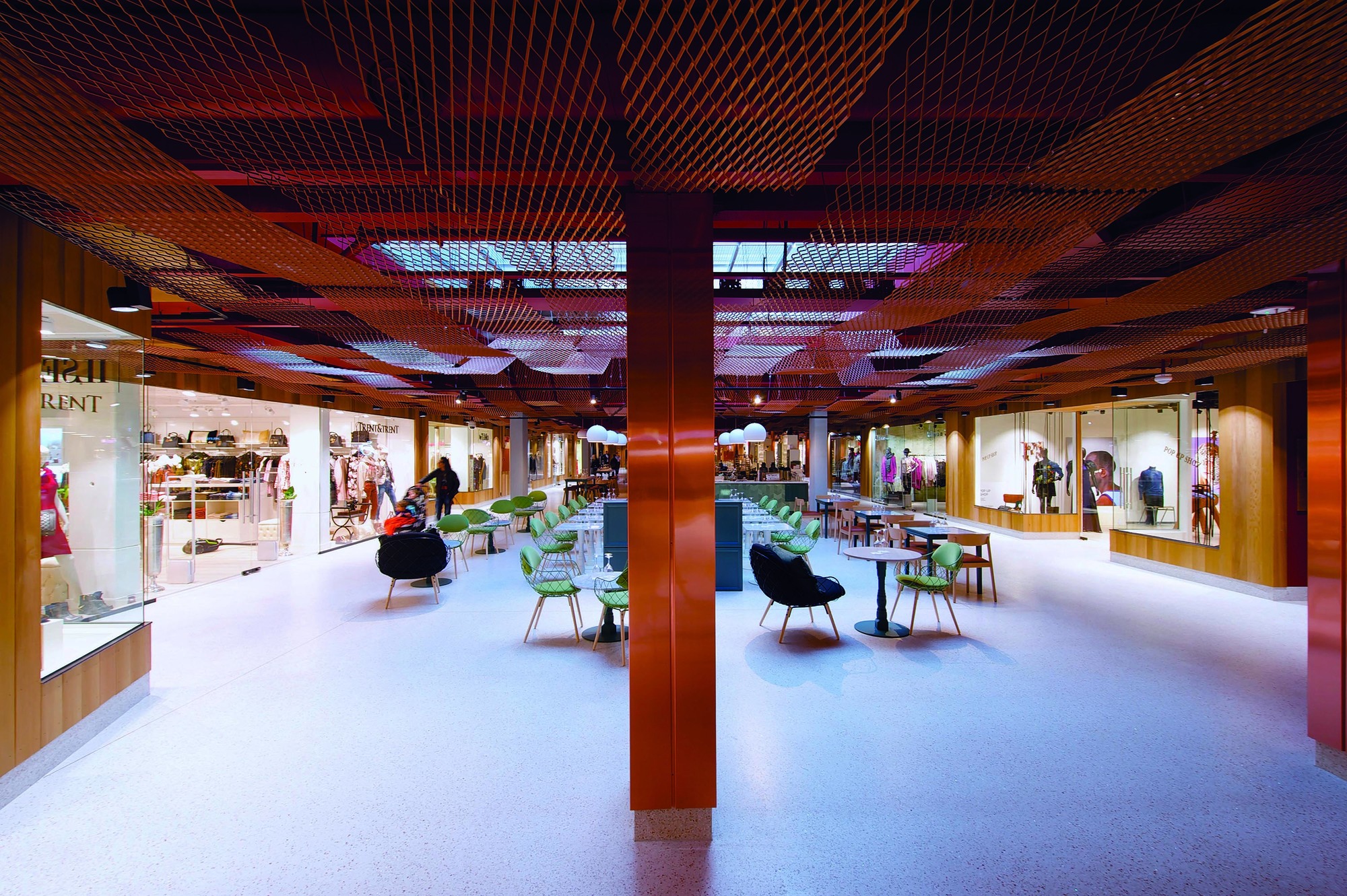 Gallery of Paleet Shopping Center / JVA - 12