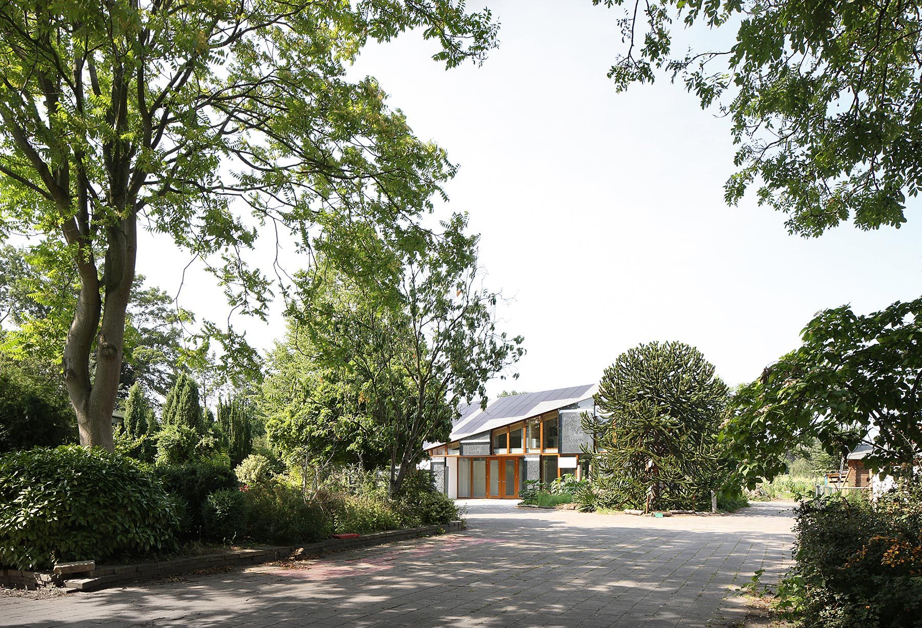 Gallery of Nature & Environment Learning Centre / Bureau SLA - 17