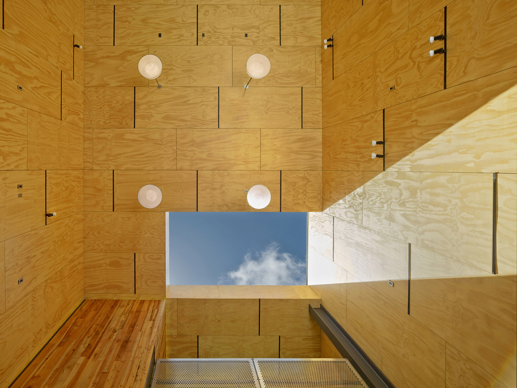 Galeria de DREAMshop / INTERSTICE Architects - 12