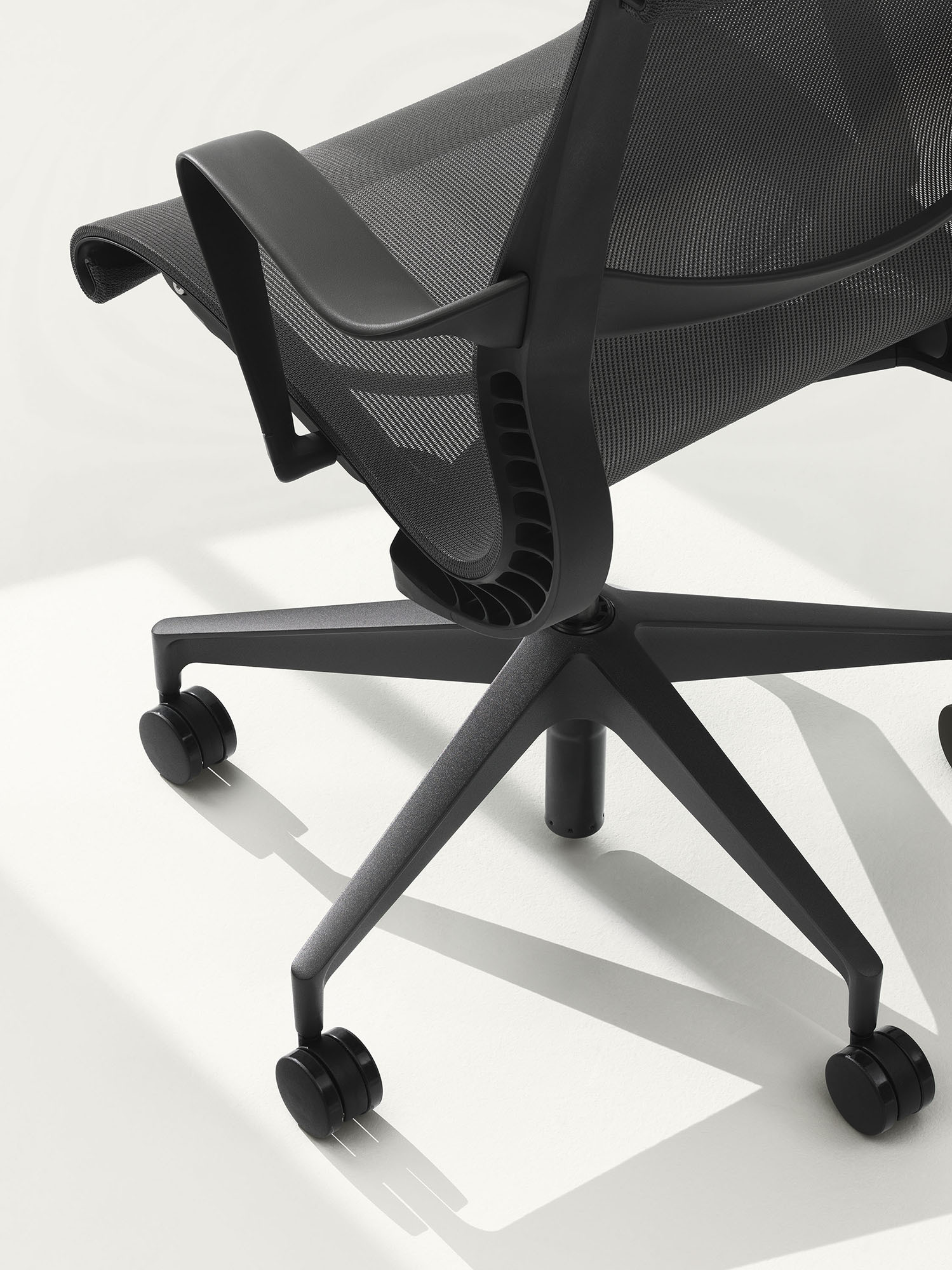 Galería de Mobiliario de Oficinas: 6 sillas que mejorarán nuestra ...