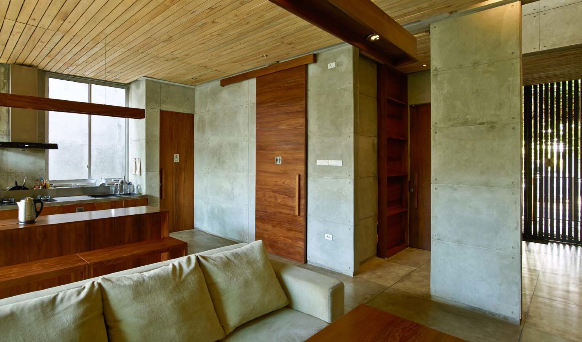 Gallery of House in Jakarta / Realrich Architecture Workshop - 18