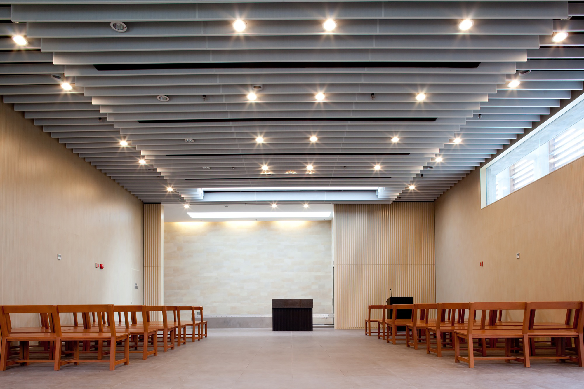 Gallery of Diamond Hill Crematorium / ArchSD - 9