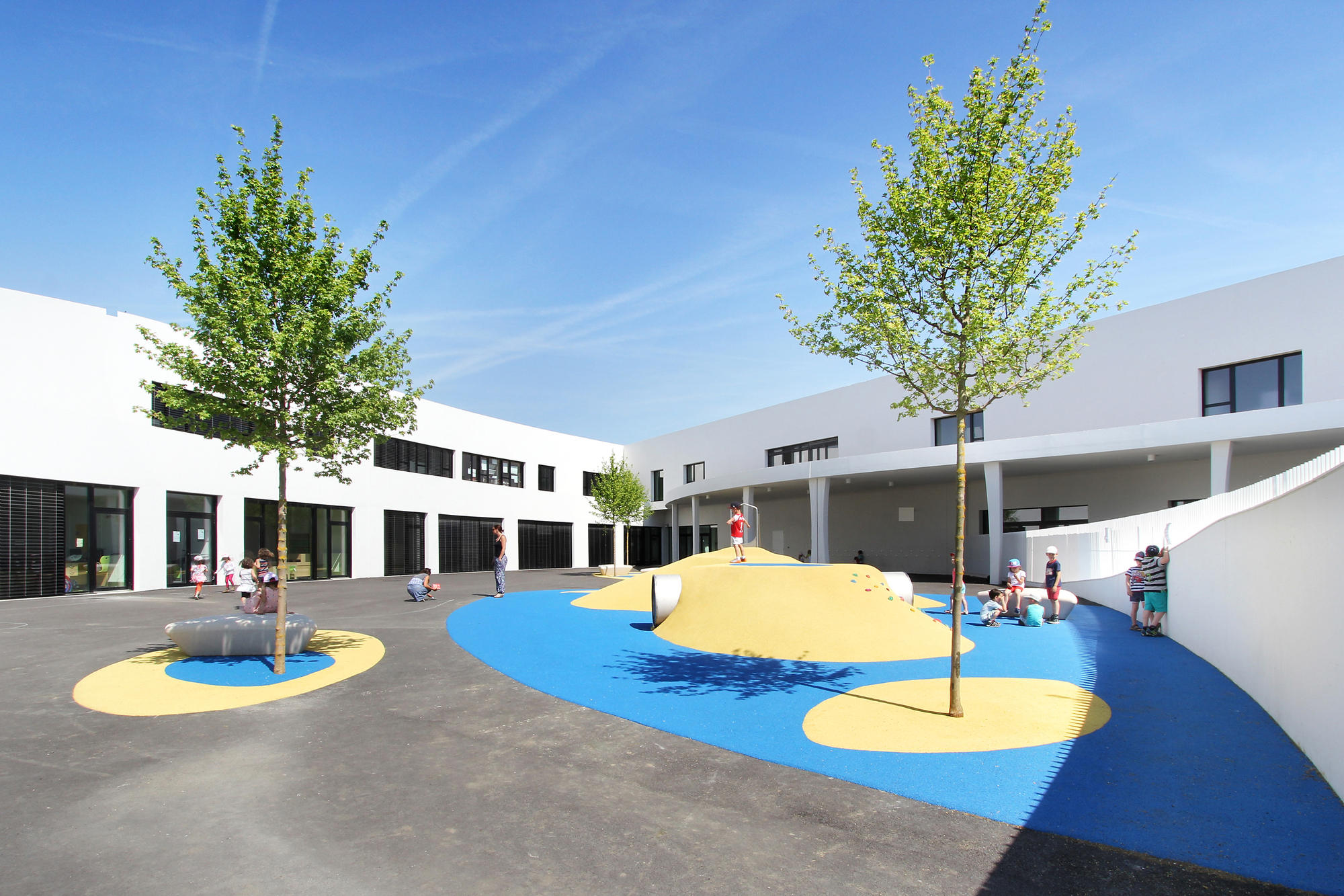 Gallery of School Complex Les Perséides / Atelier REC architecture - 4