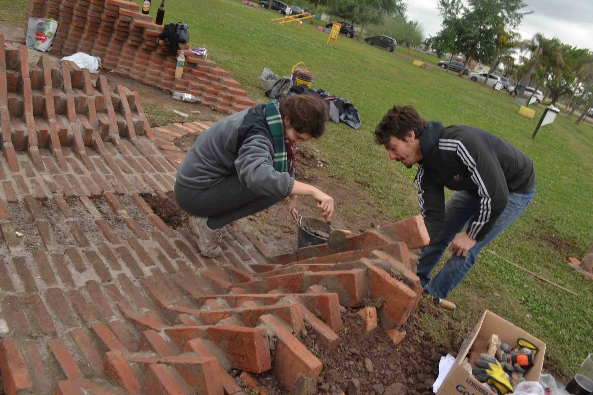 Gallery of From Digital to Built: Six Experimentations With Brick - 10