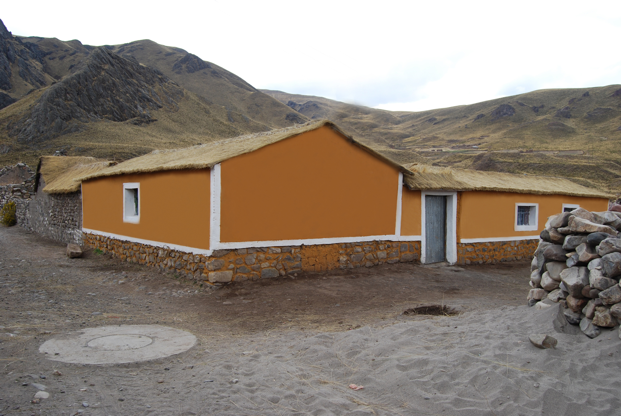 Galería de Programa de Vivienda Rural en Sibayo, Perú: arquitectura ...