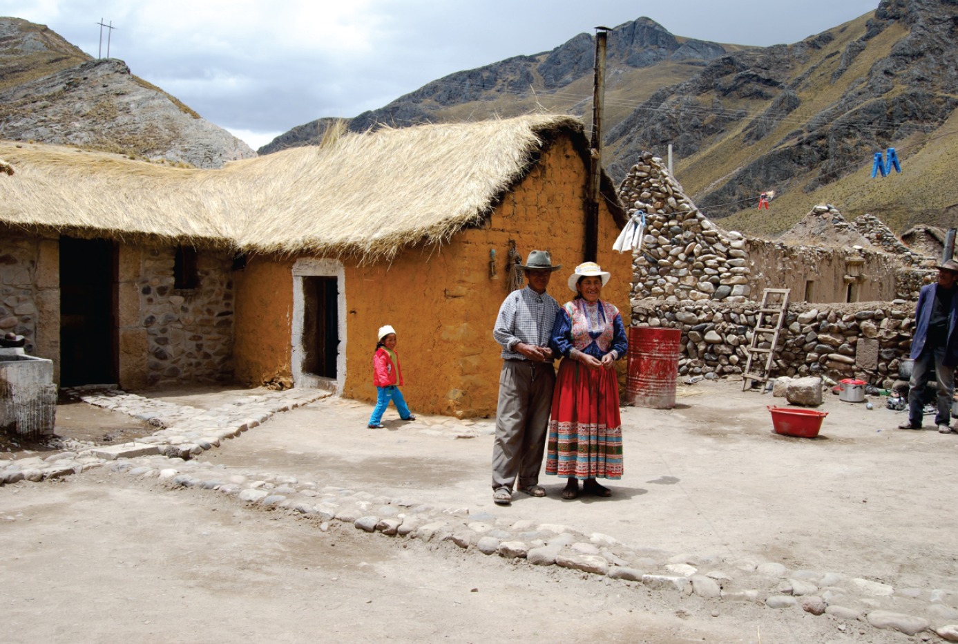 Galería de Programa de Vivienda Rural en Sibayo, Perú: arquitectura ...
