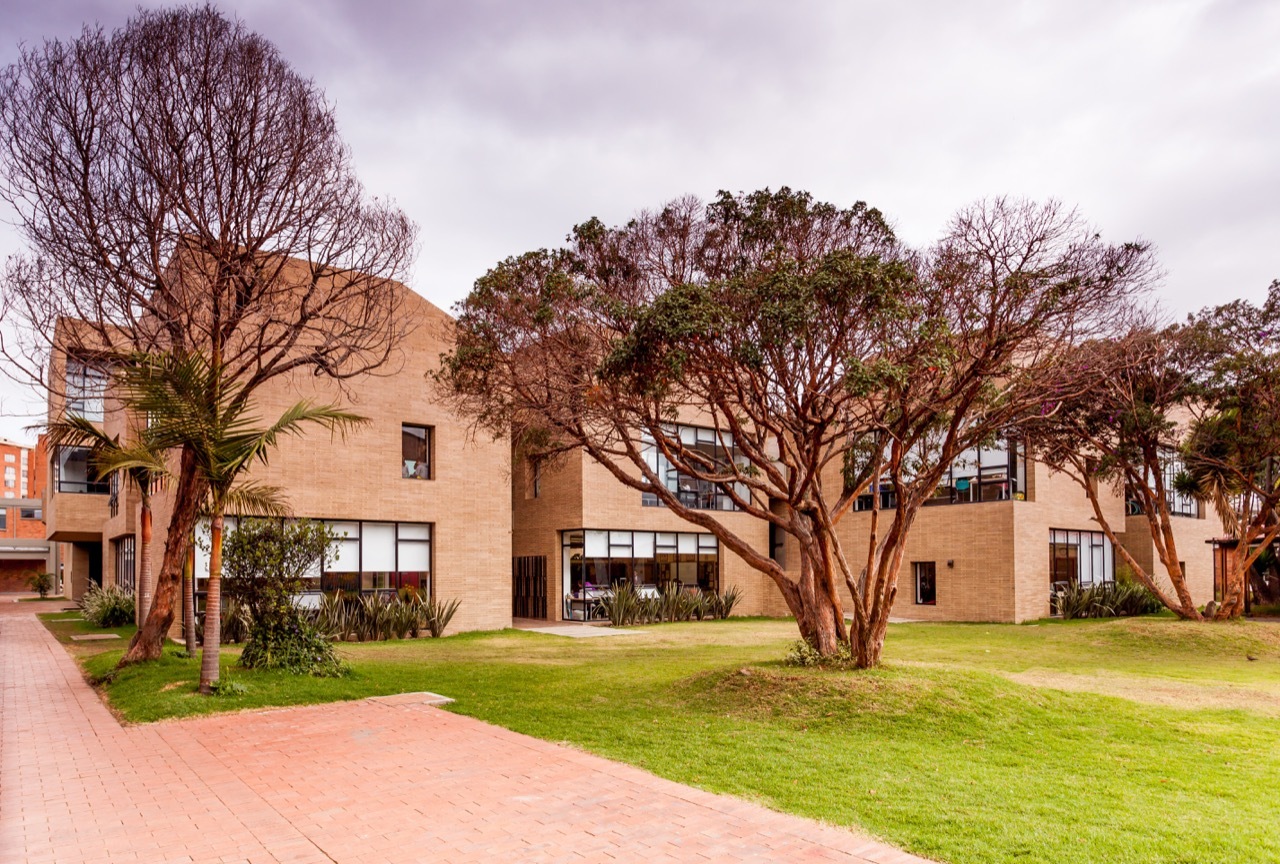 Galería de Edificio Primaria Colegio Anglo Colombiano / taller de ...