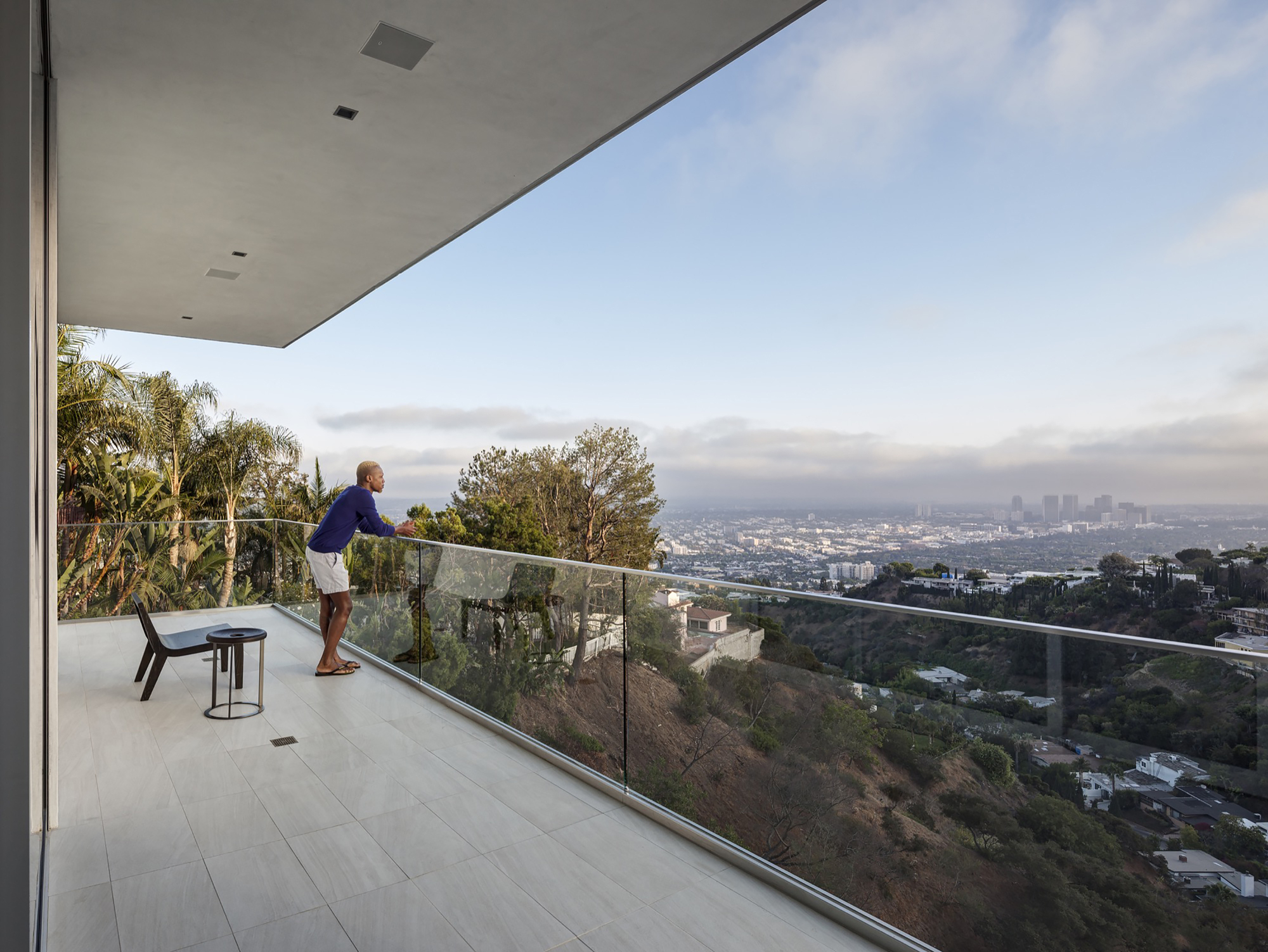 Gallery of Sunset Plaza Drive / GWdesign - 13