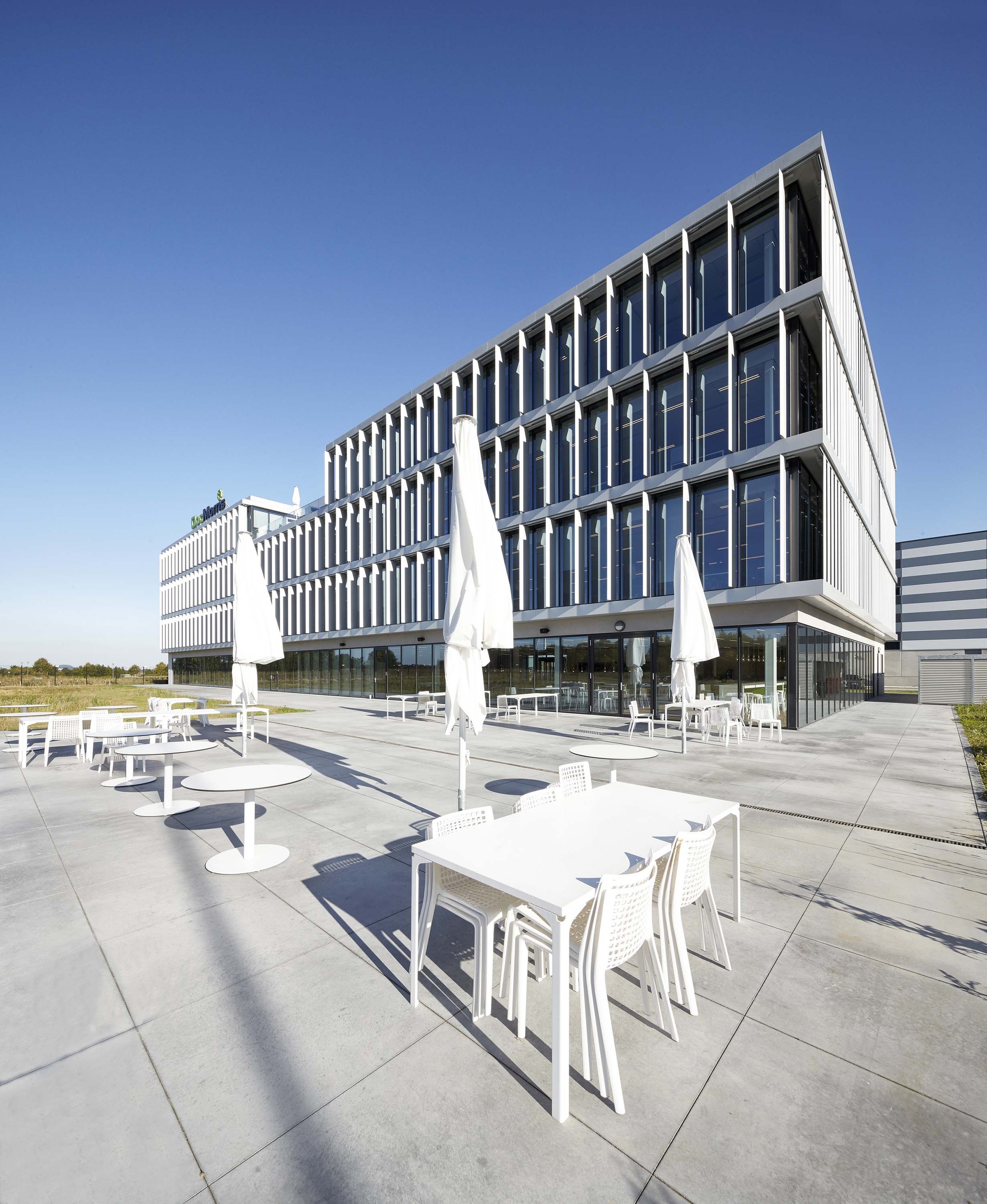 Gallery of DocMorris / TBI Architecture & Engineering - 5