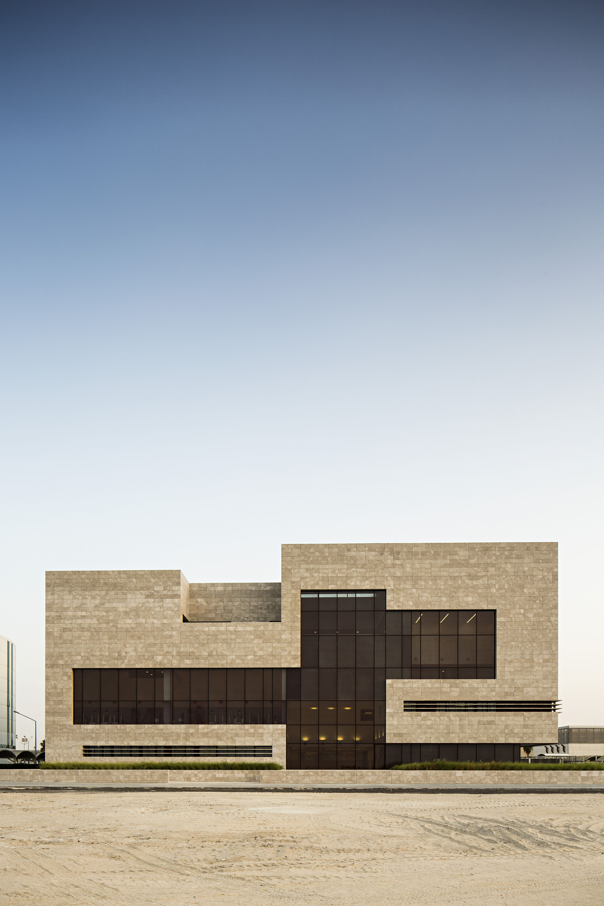 Gallery of Hisham A. Alsager Cardiological Hospital / AGi Architects - 9