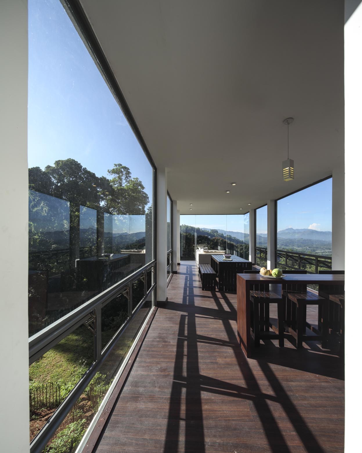 Gallery of Floated House / KWA Architects - 10