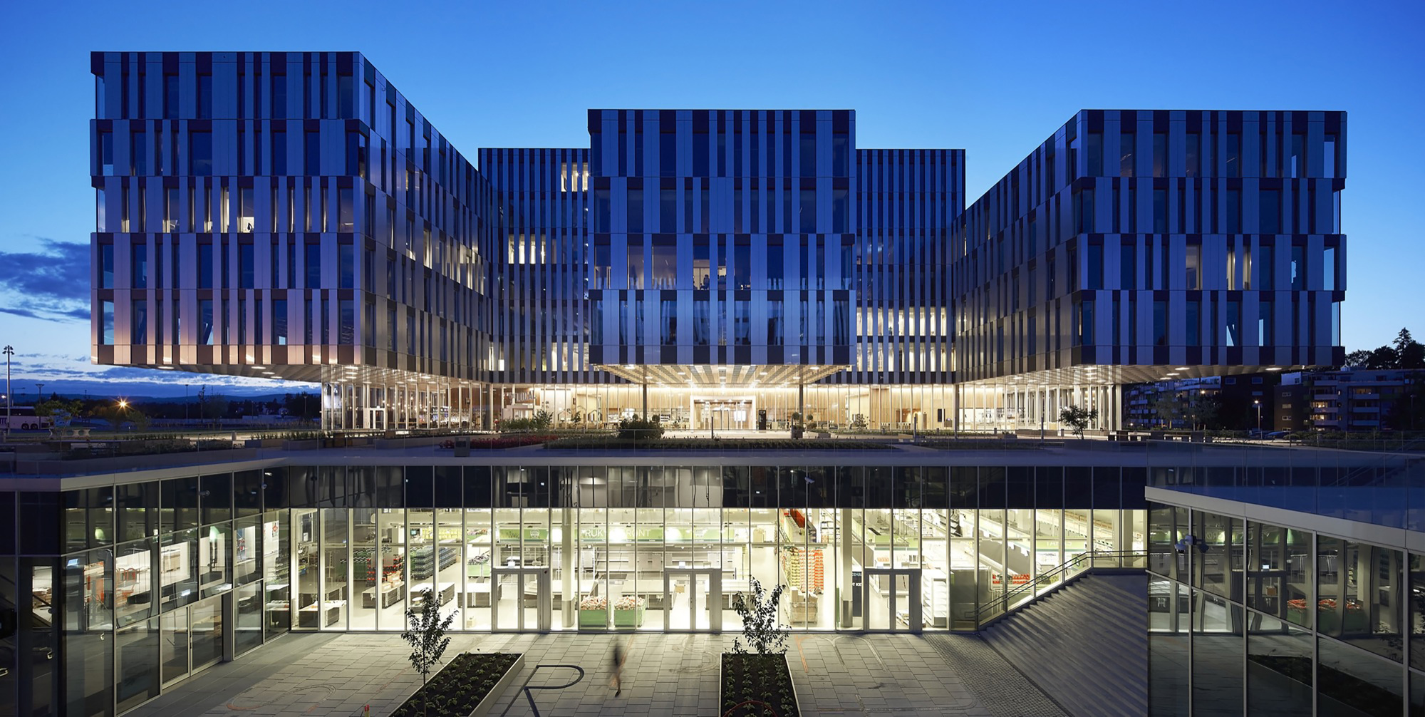 挪威 Fornebuporten 综合体 / Dark Arkitekter + Zinc interior architects ...