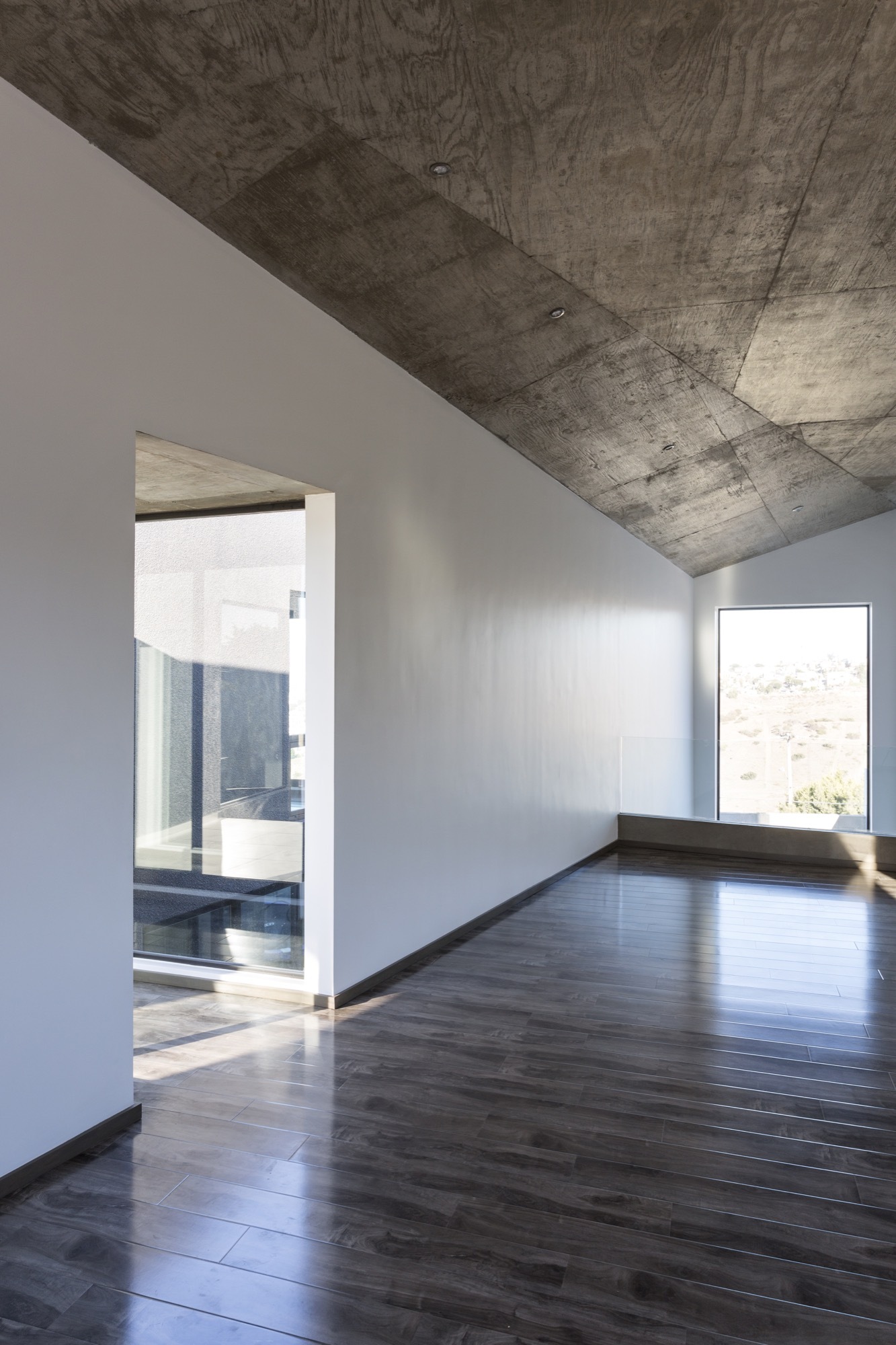 Gallery of TLP House / T38 Studio - 15