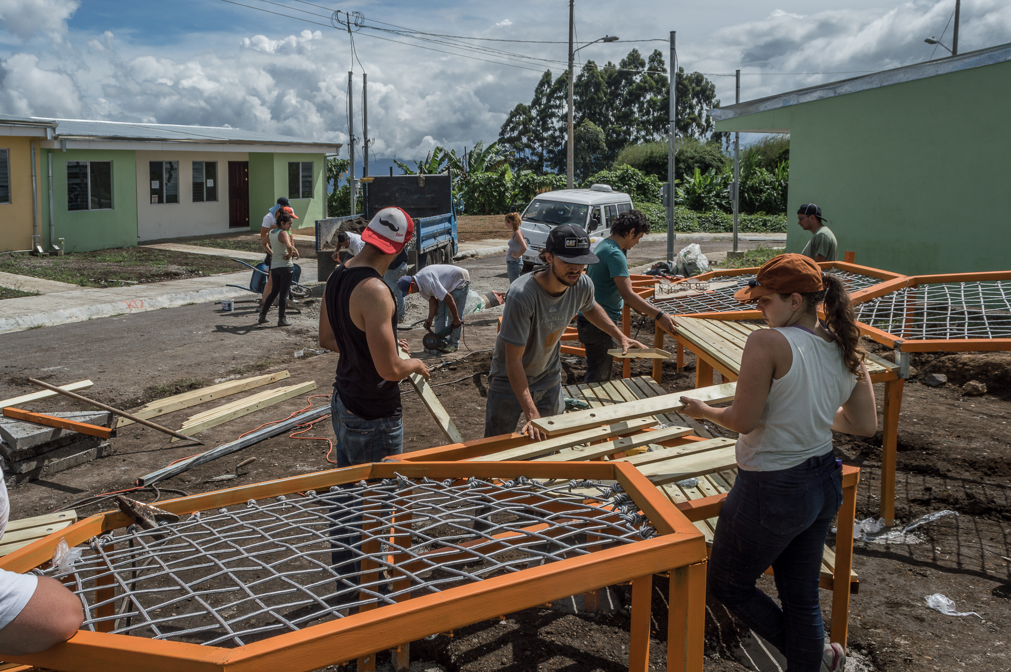 Galería de Taller "Entre Comunidad": estudiantes construyen espacios ...