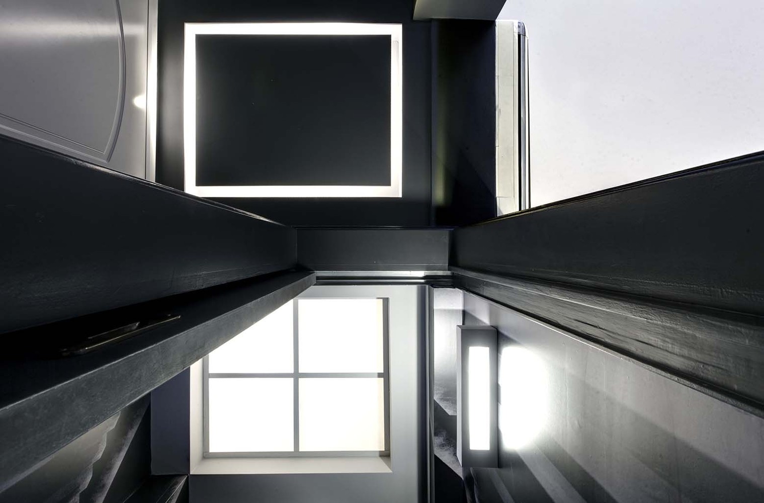 Gallery of Golden Ratio Headquarter / Golden Ratio Collective ...