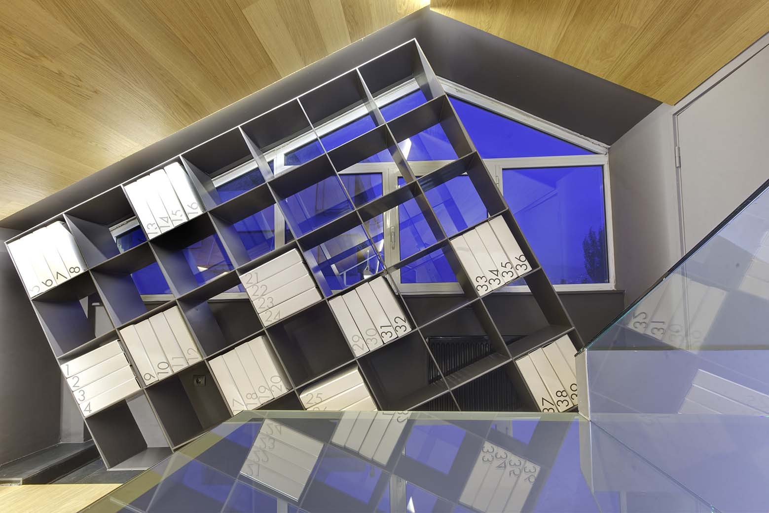 Galeria de Escritório de Arquitetura Golden Ratio / Golden Ratio ...