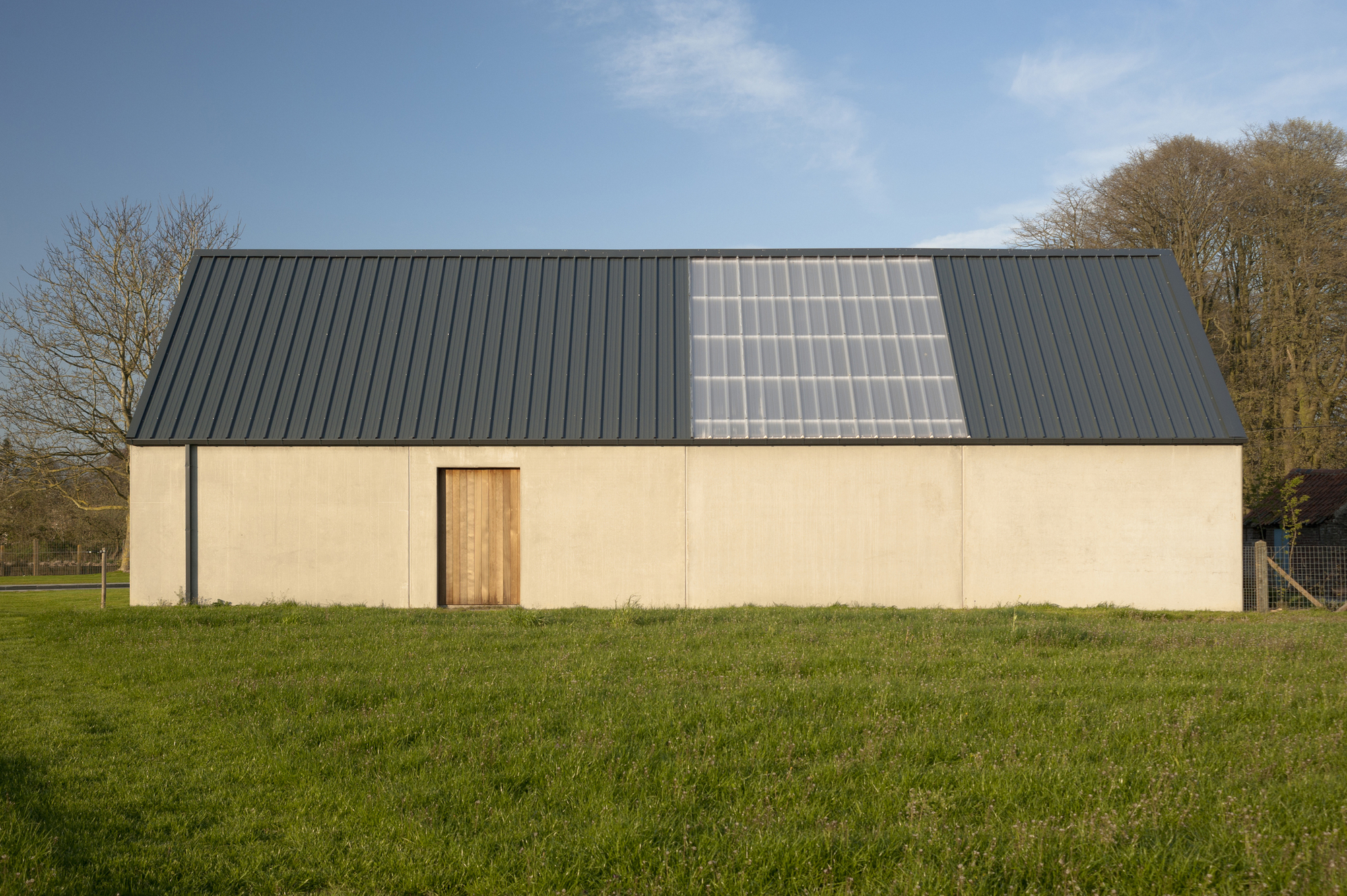 Gallery of Contemporary Barn / P L O E G architecten - 2