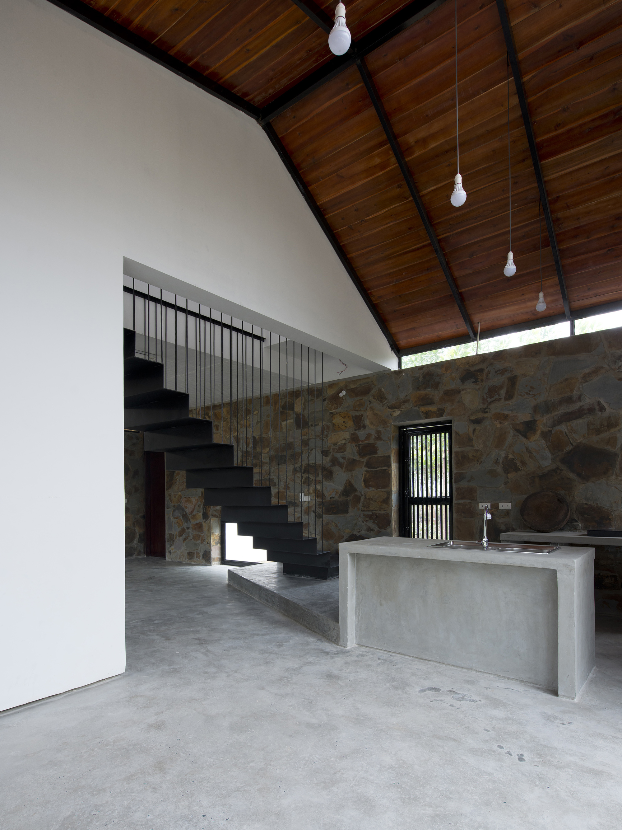 Galería de Casa con techo plegado / TOOB STUDIO - 2