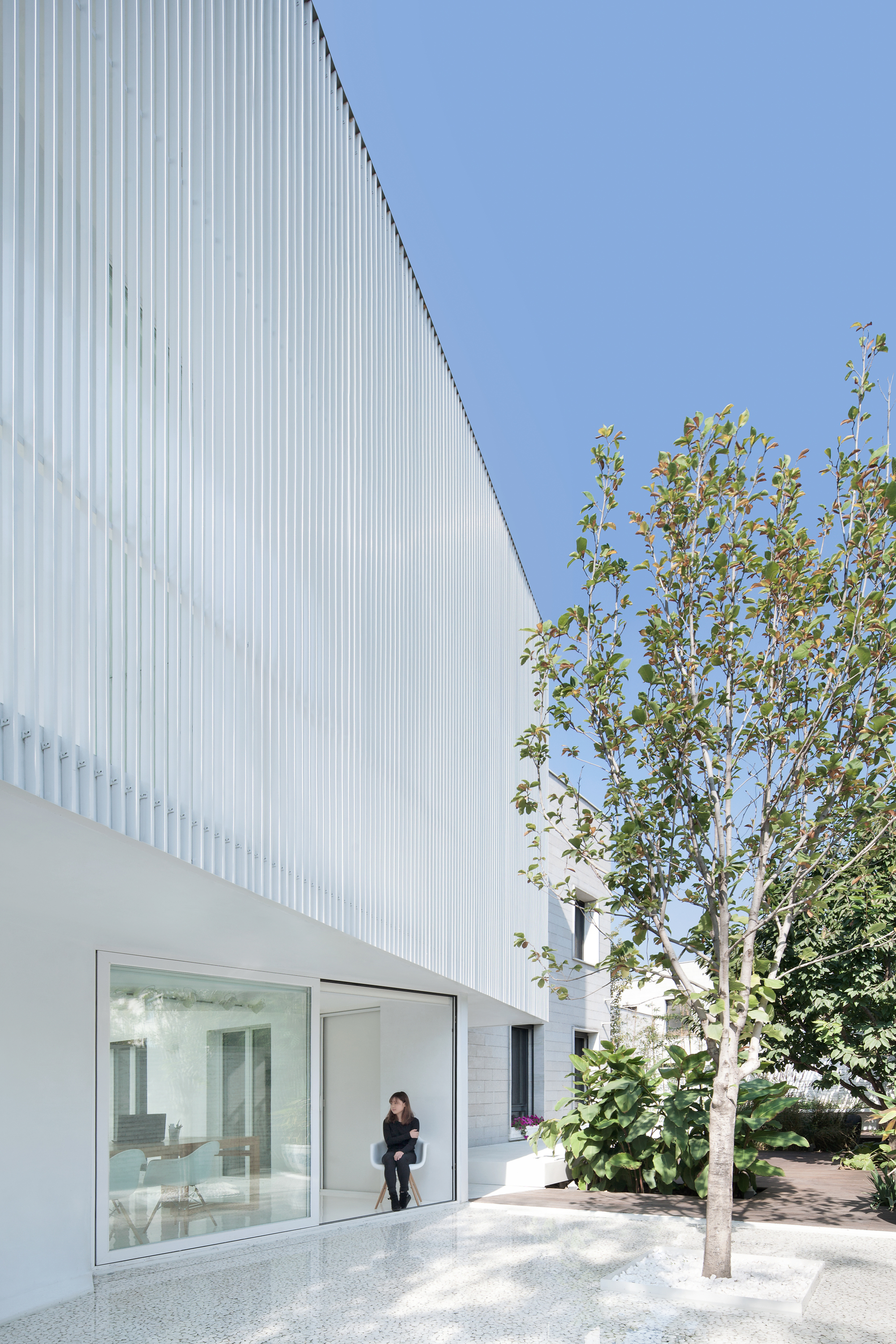 Gallery of Shunyi House / reMIX Studio - 8