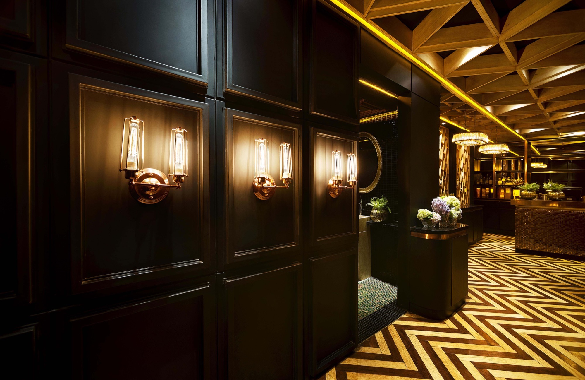 Gallery of 3rd Avenue Bar / Einstein & Associates - 10