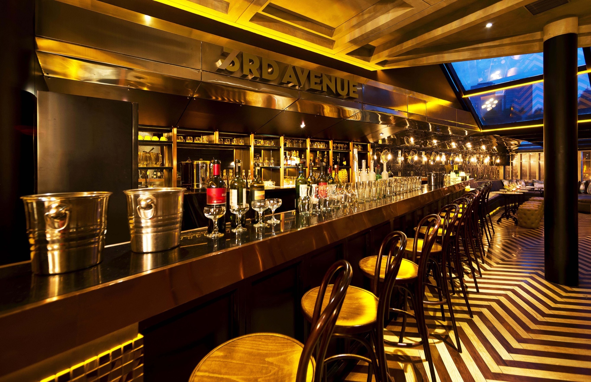 Gallery of 3rd Avenue Bar / Einstein & Associates - 14