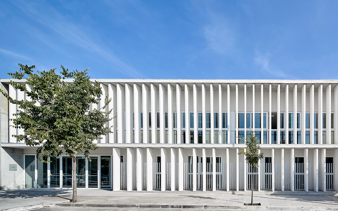 Gallery of Esteve Albert High Scool / Estudi Nao + José María Gutiérrez - 6