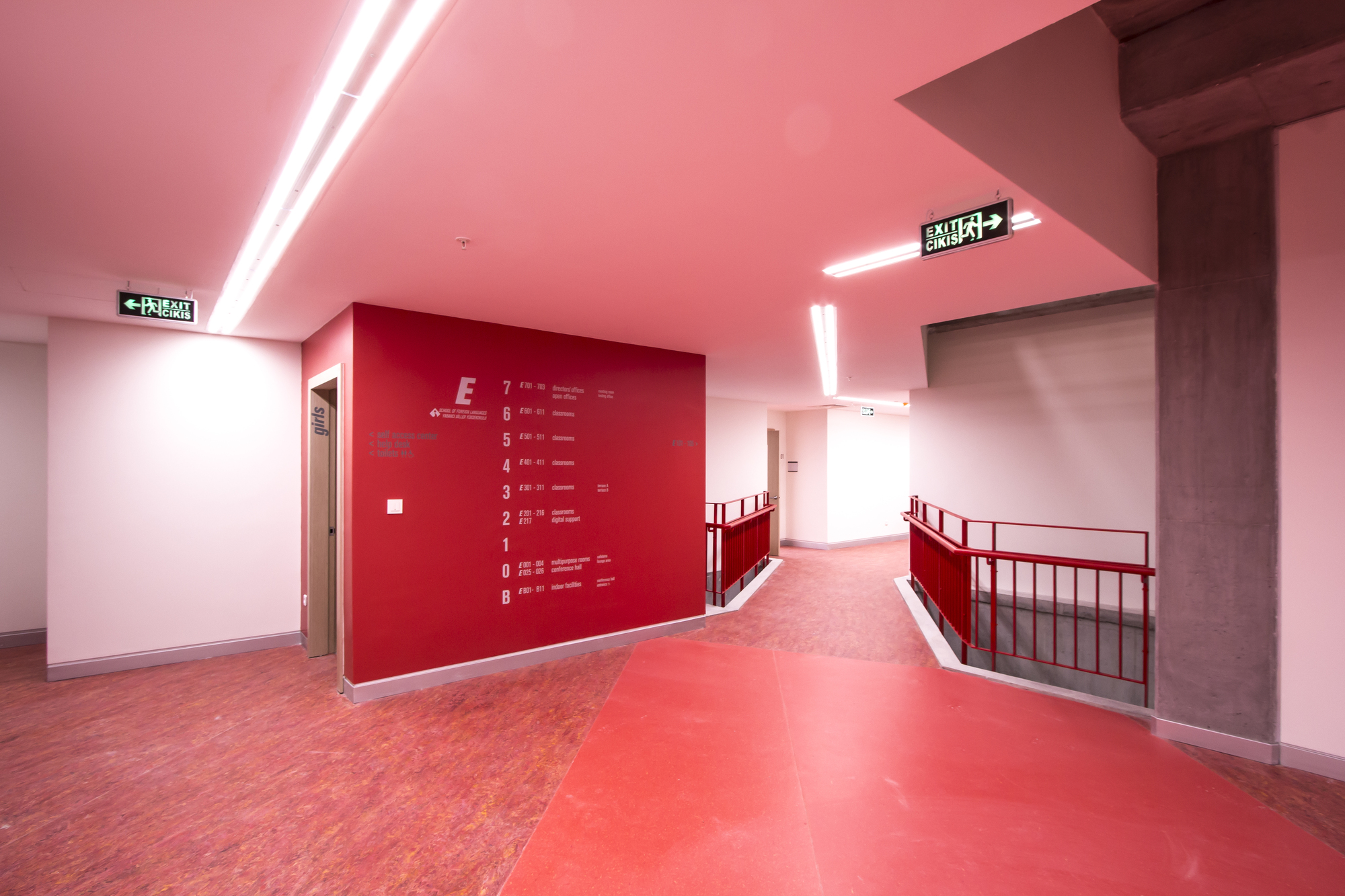 Gallery of School of Foreign Languages / AUDB Architects - 38