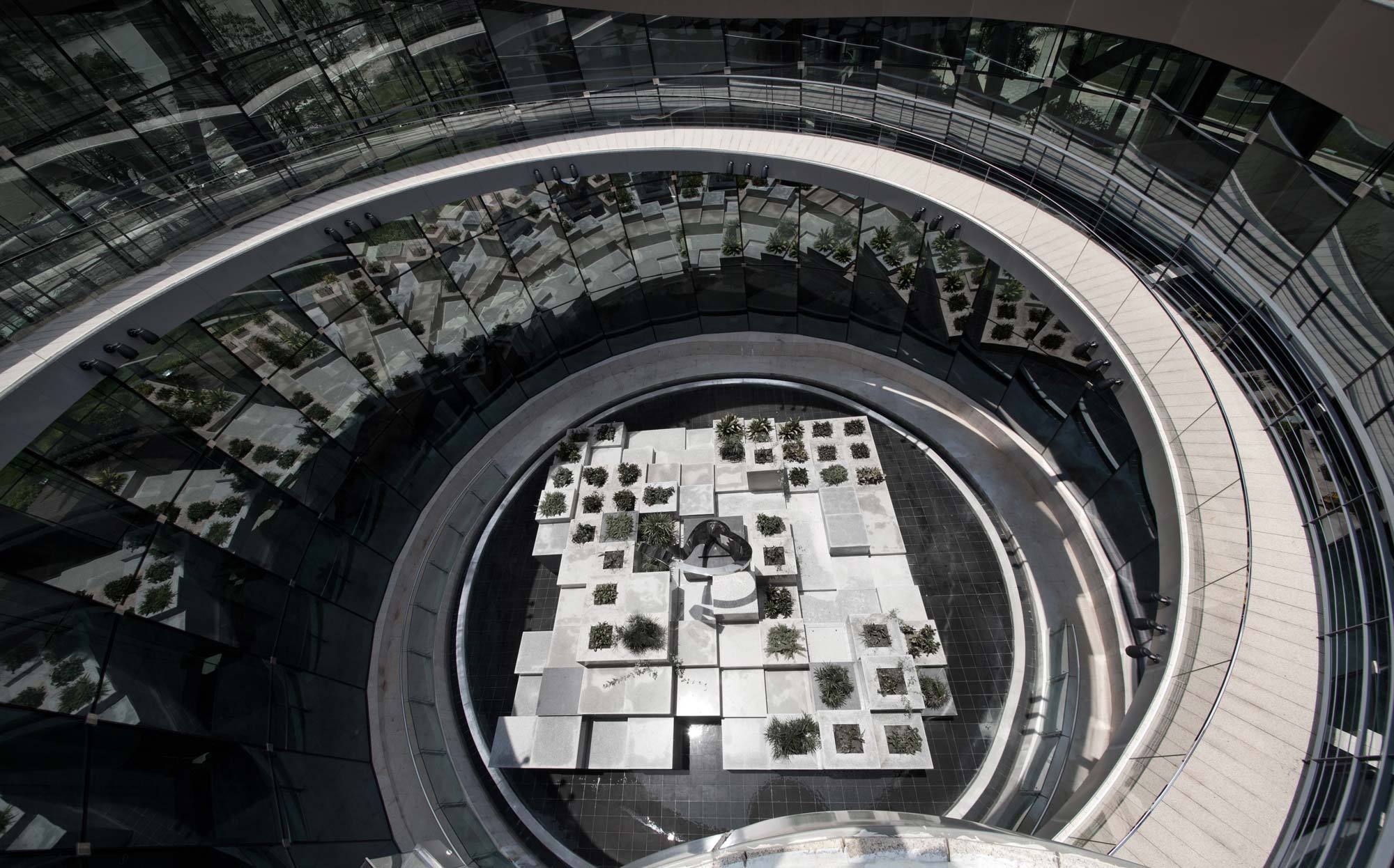 Gallery of Lotus Square Art Center / Raynon Chui Design - 5