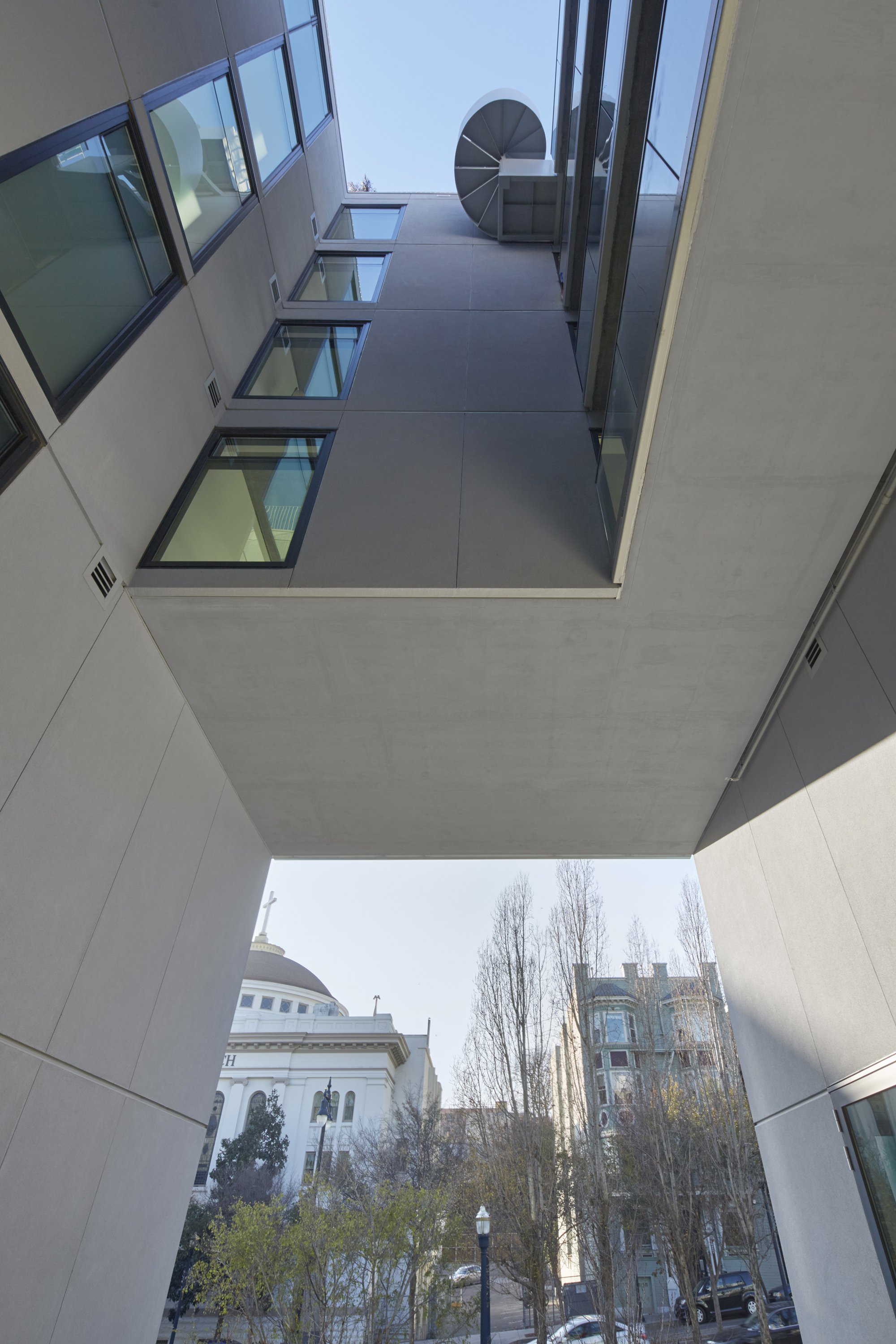 Gallery of 8 Octavia / Stanley Saitowitz | Natoma Architects - 12