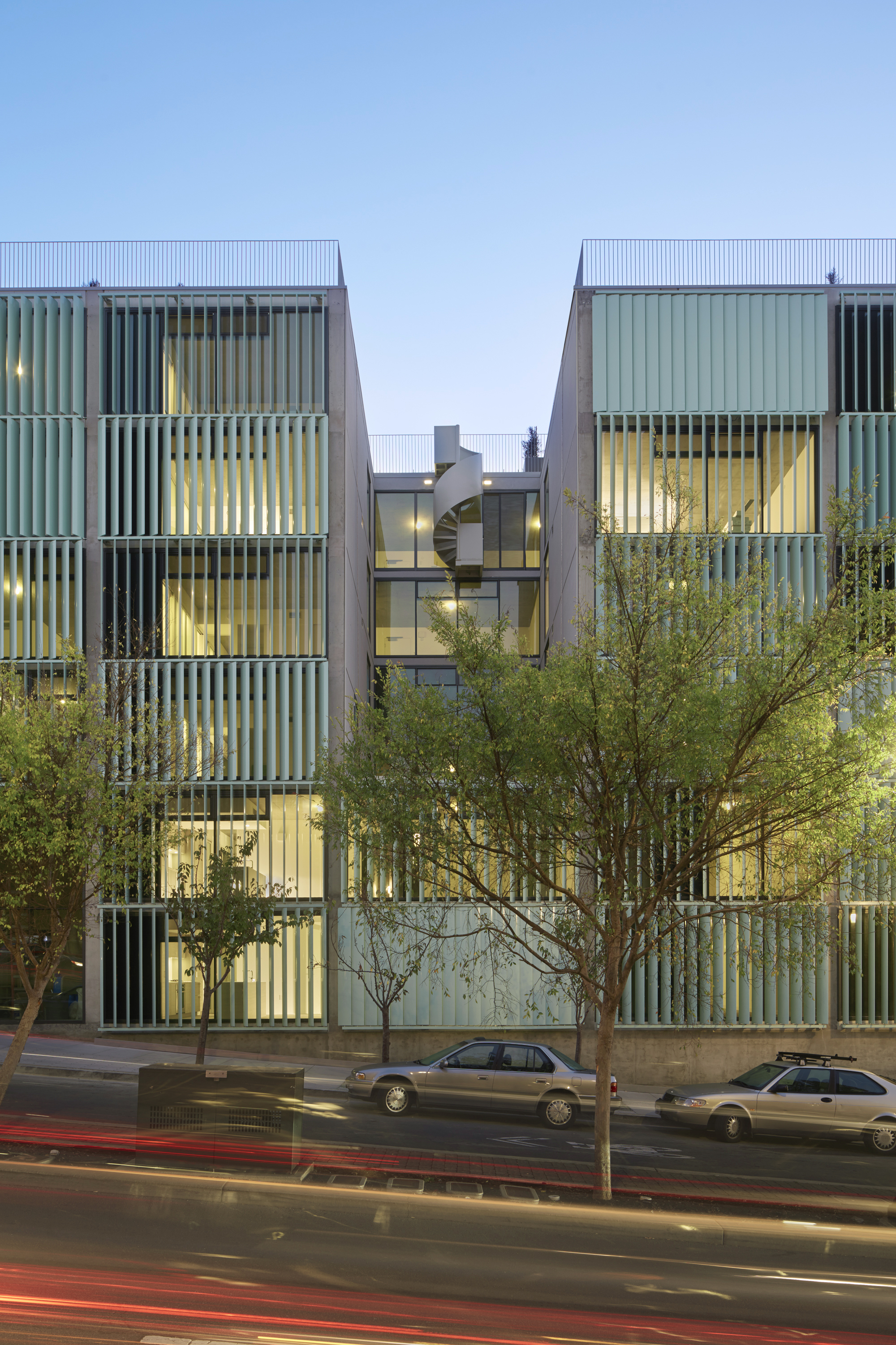 Gallery of 8 Octavia / Stanley Saitowitz | Natoma Architects - 2